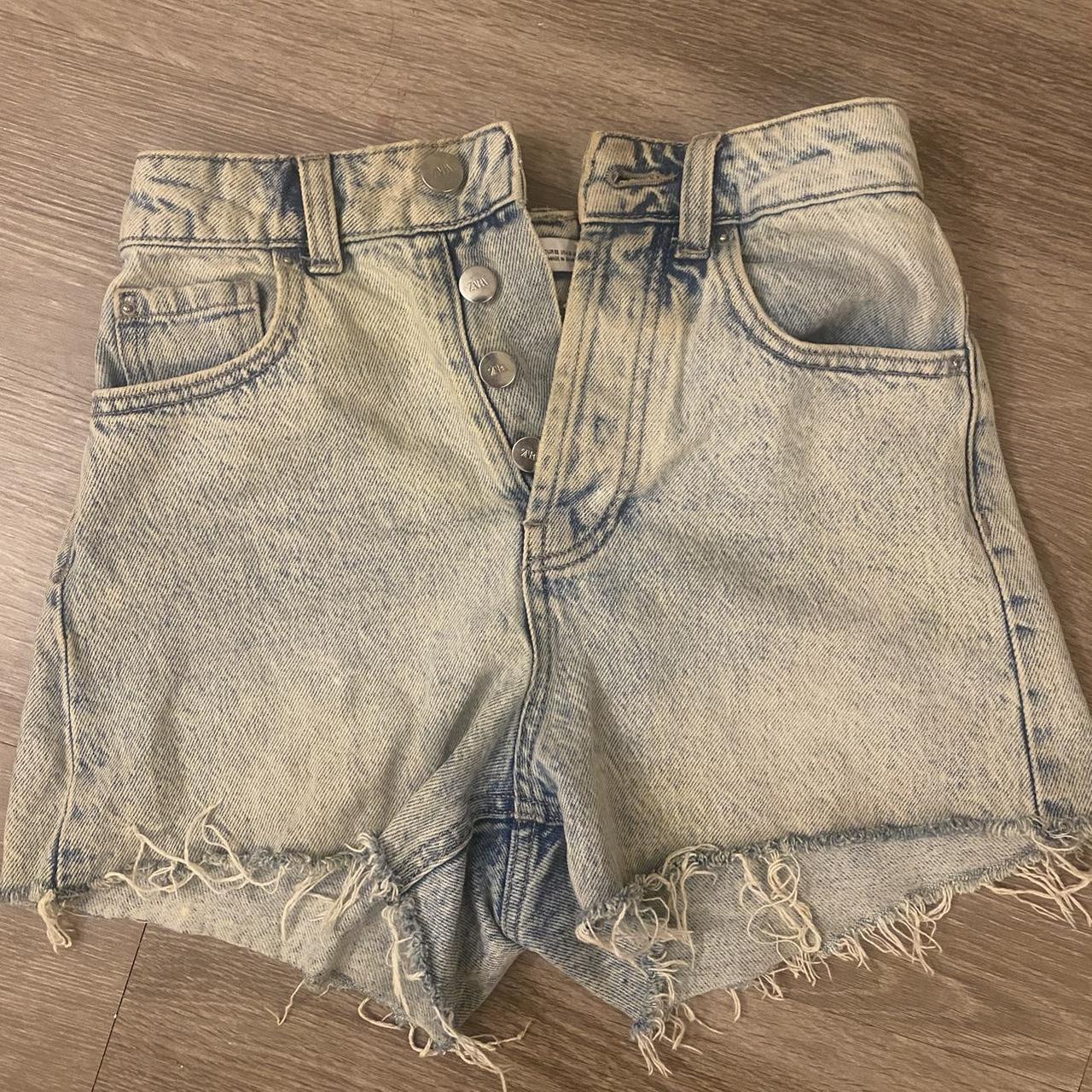 High waisted Zara denim shorts that have a... - Depop