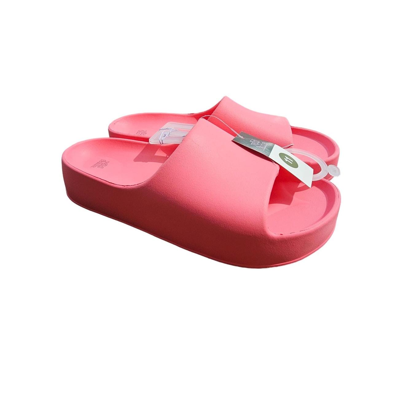 Nwt Wild Fable Slides Izzy Hot Pink Chunks Sandal... - Depop