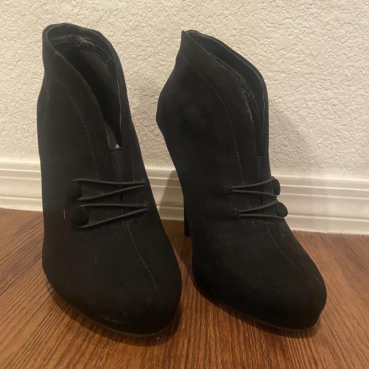 *ELEGANT BLACK COVERD HIGH HEELS* worn once, in... - Depop