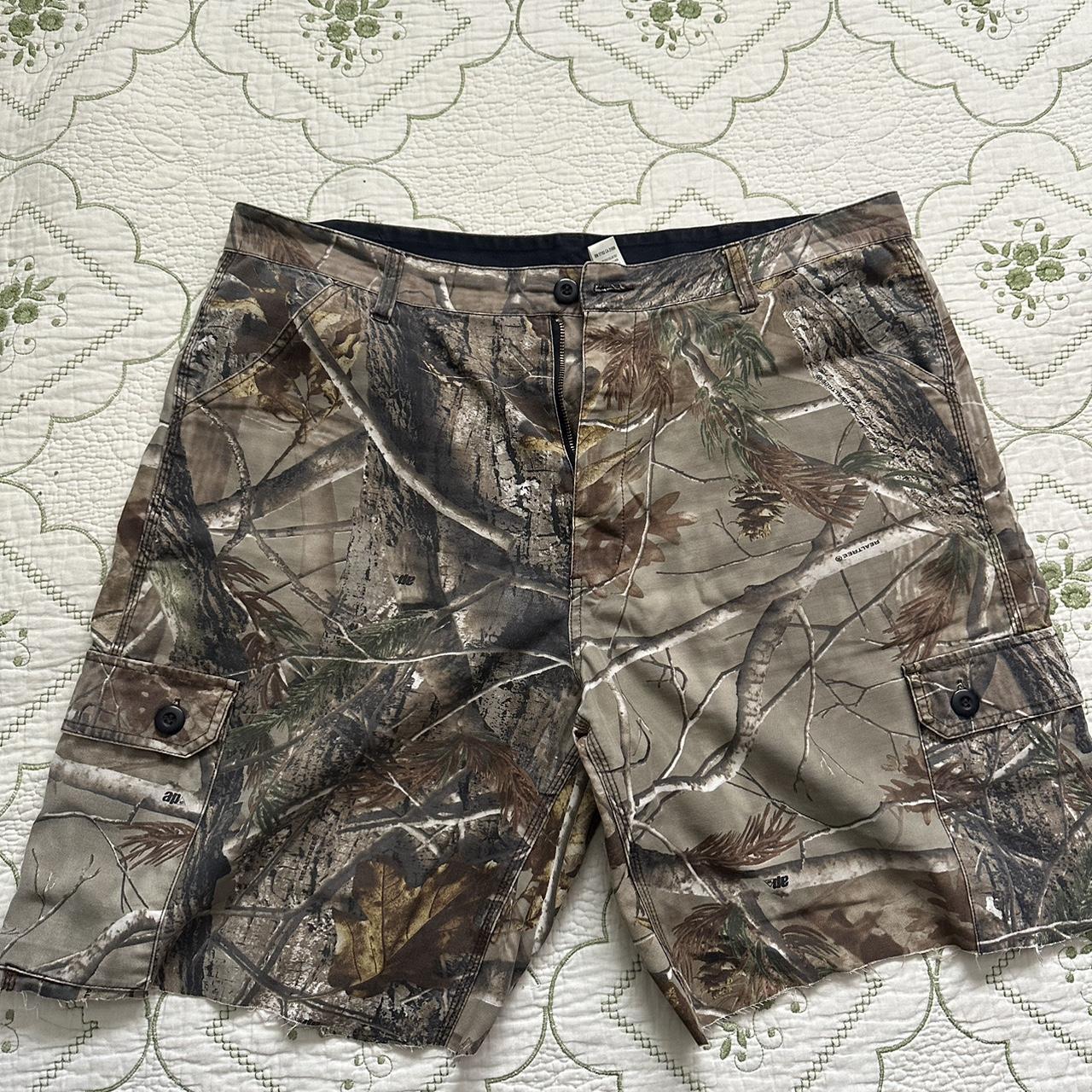 Real tree shorts - Depop