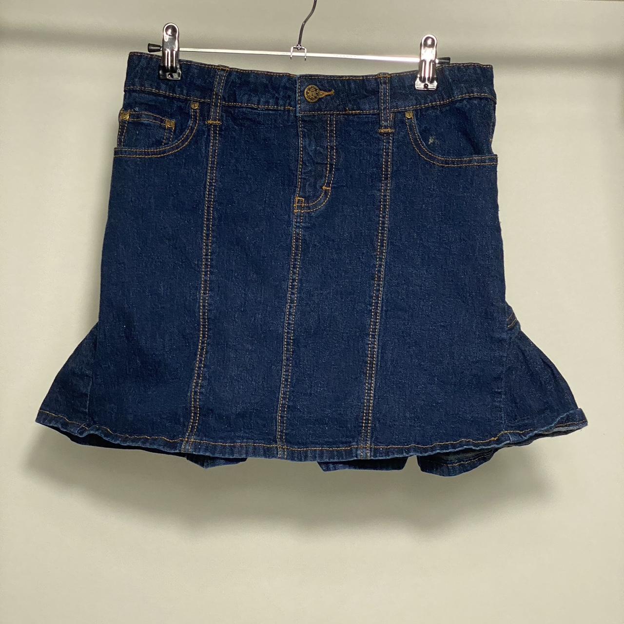 Thalia Sodi mini pleat flared denim y2k skirt - Depop