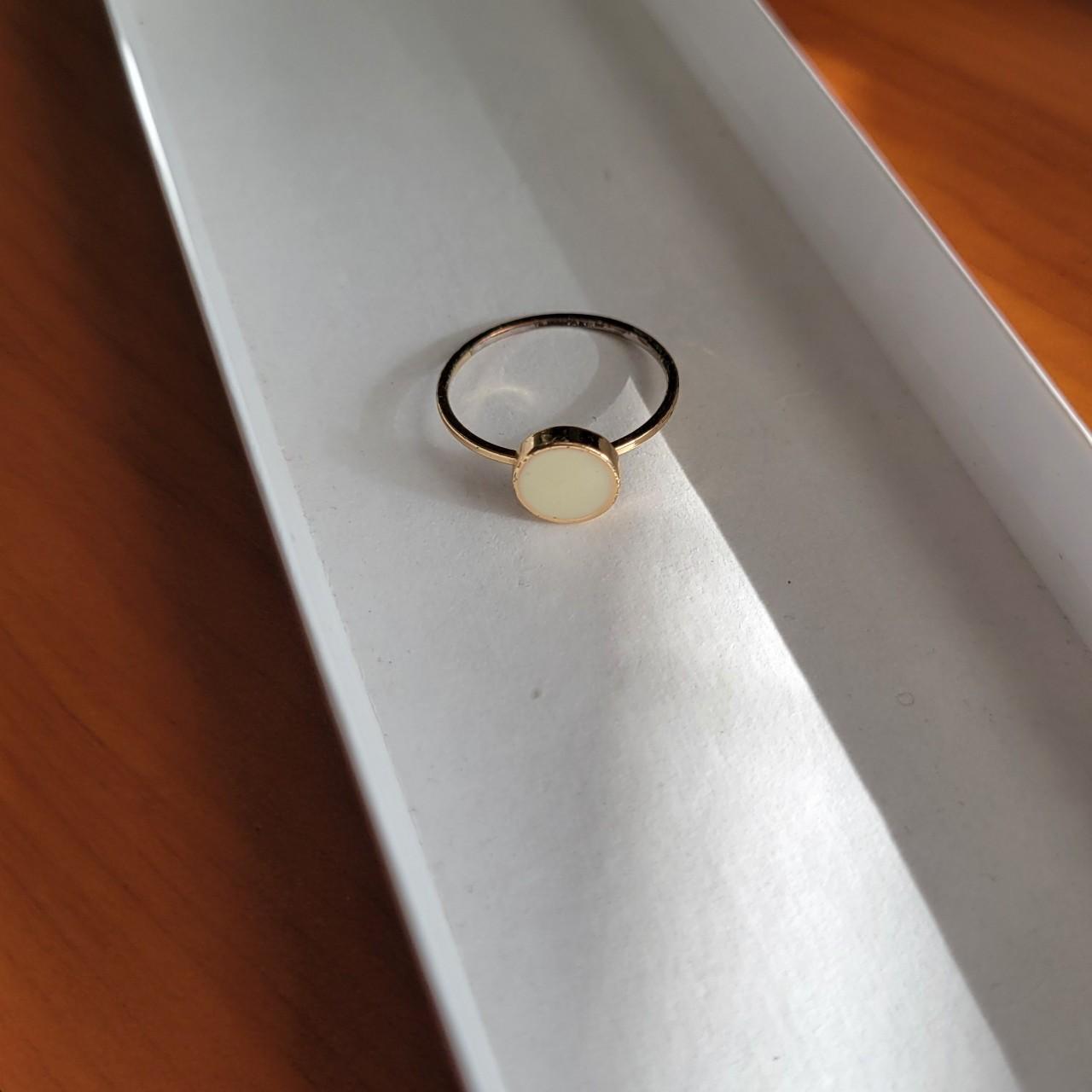 Cute stackable gold ring ☆approximately size... - Depop