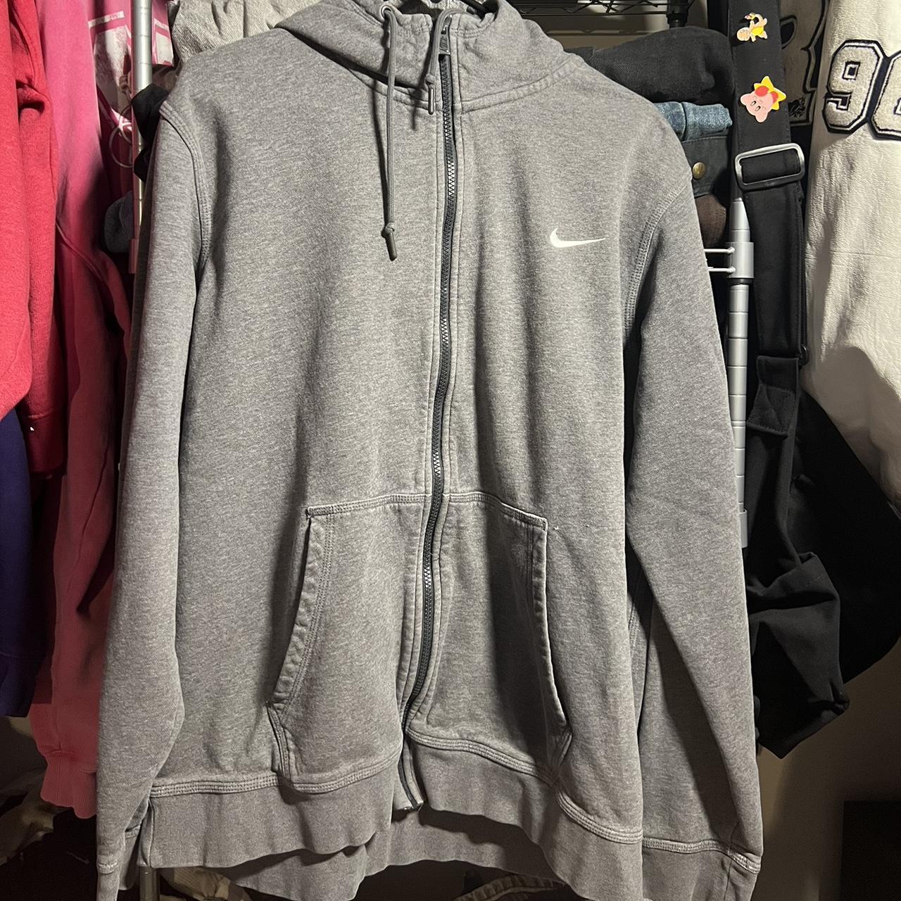Nice grey Nike zip up No major flaws Dm for questions - Depop