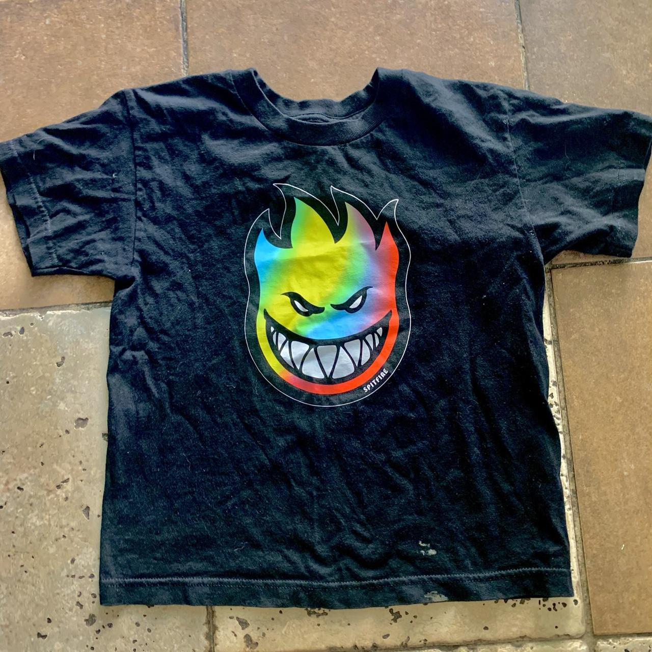 Spitfire top ★fits like a baby tee(depending on... - Depop