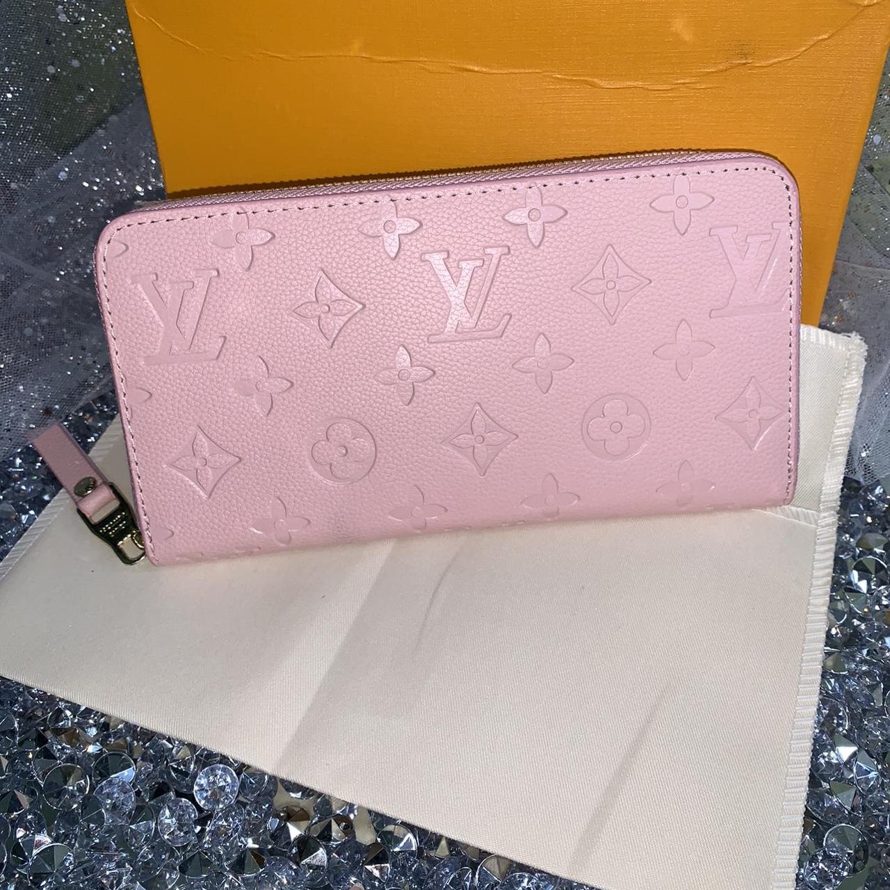 Louis Vuitton Women's Pink Wallet-purses | Depop