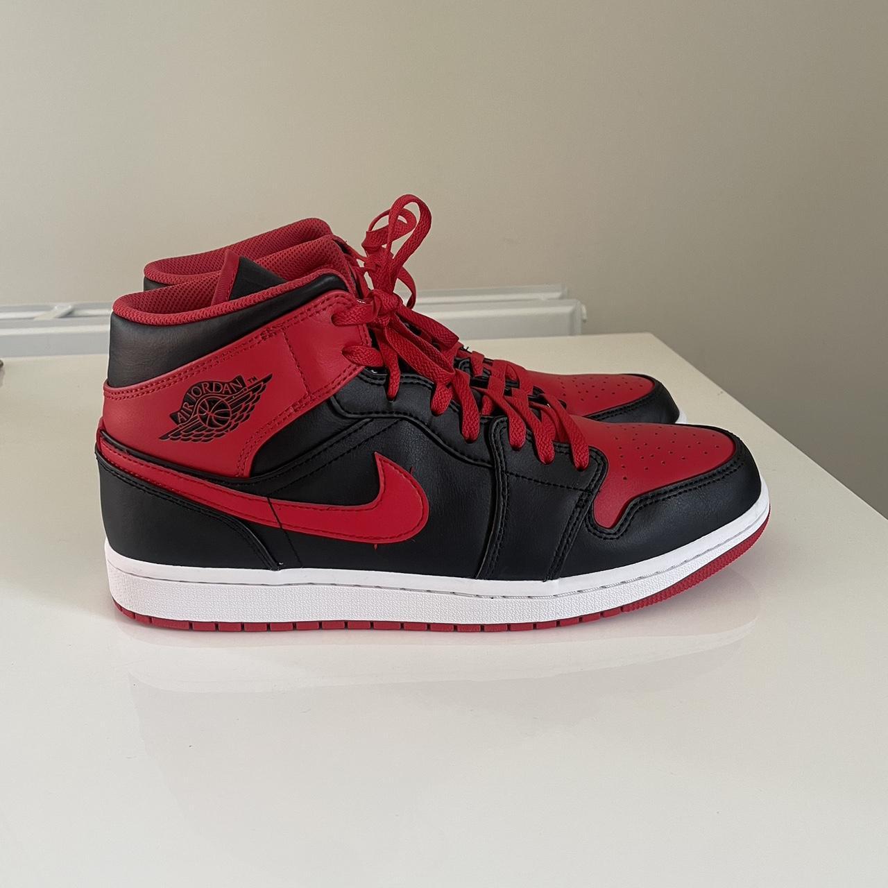 Jordan Men's Red and Black Trainers | Depop