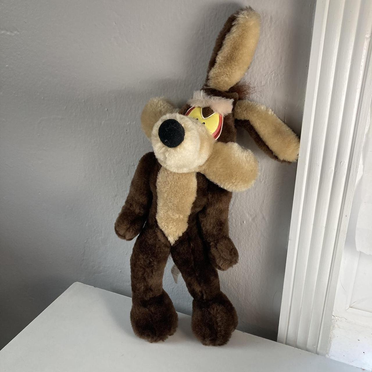 Looney Tunes Wile E Coyote plushie - brown and tan... - Depop