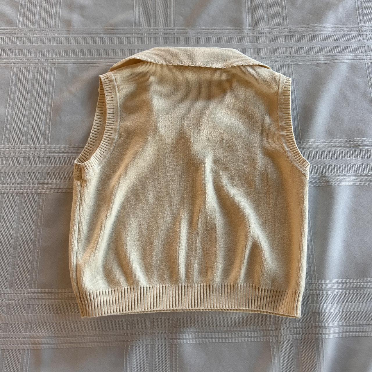 super cute preppy tank// light yellow// only worn a... - Depop