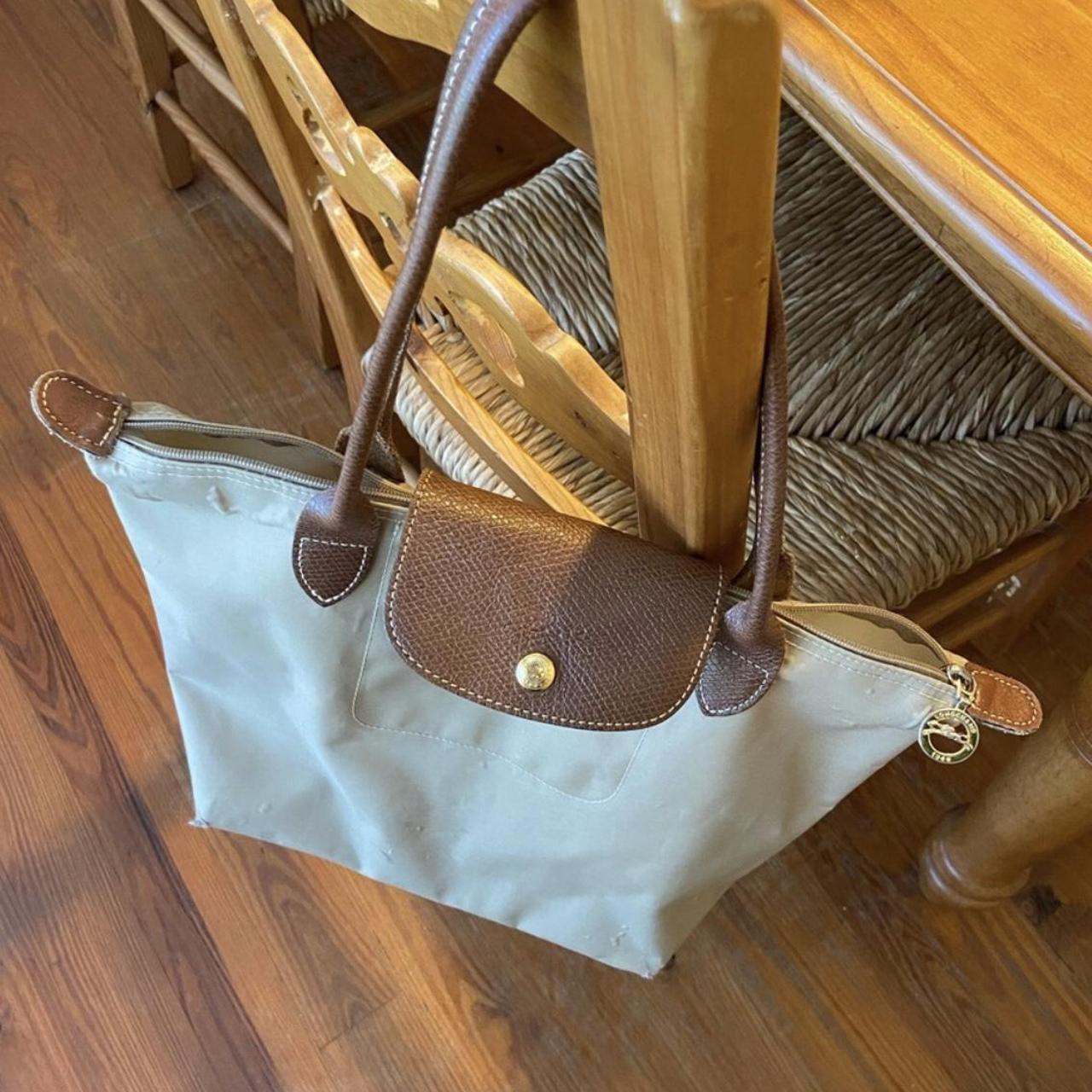 Longchamp Women's Cream Bag | Depop