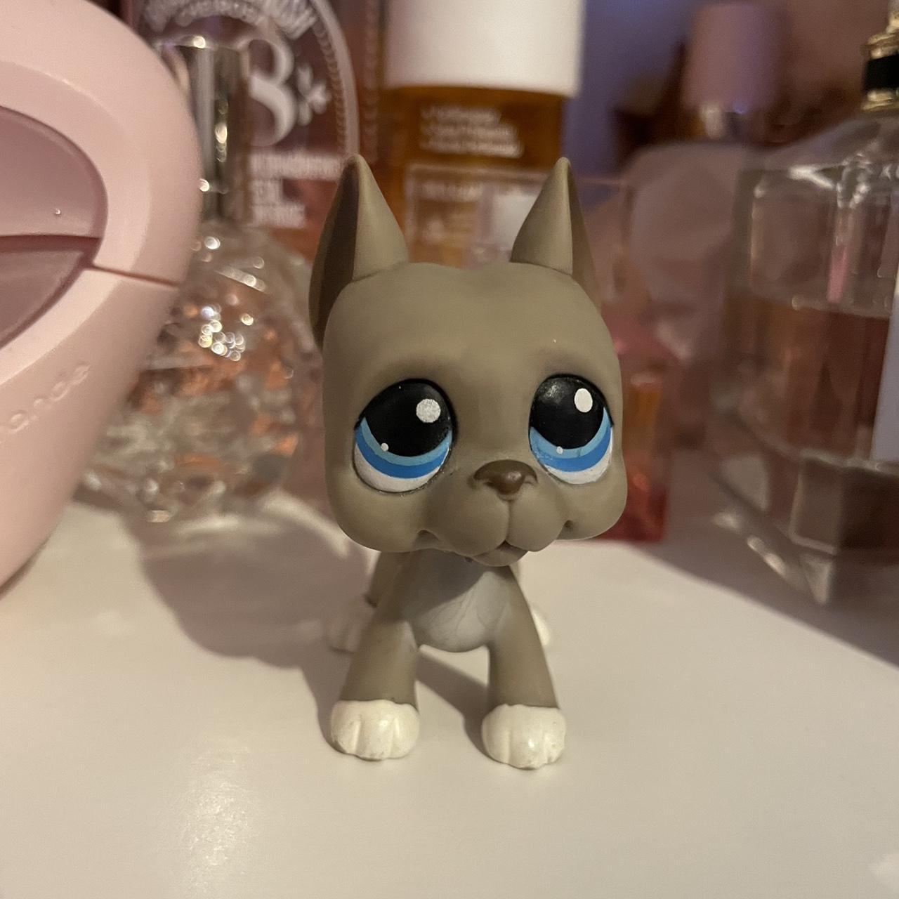 LPS #184 Grey Great Dane Good condition!... - Depop