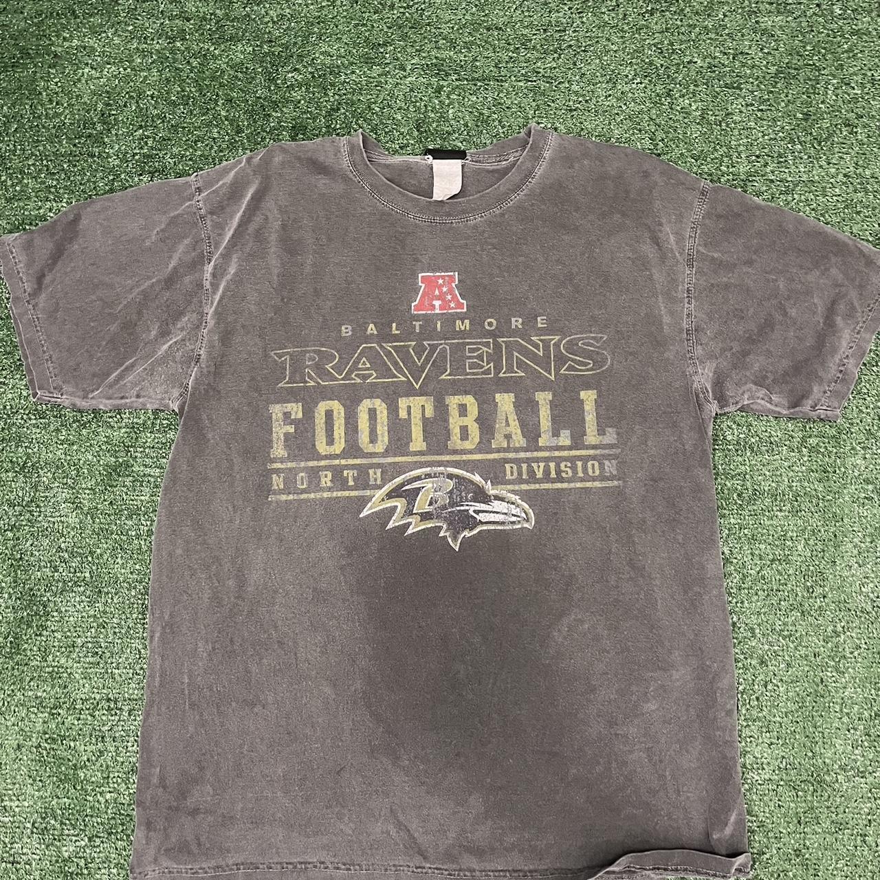 ravens tee - Depop