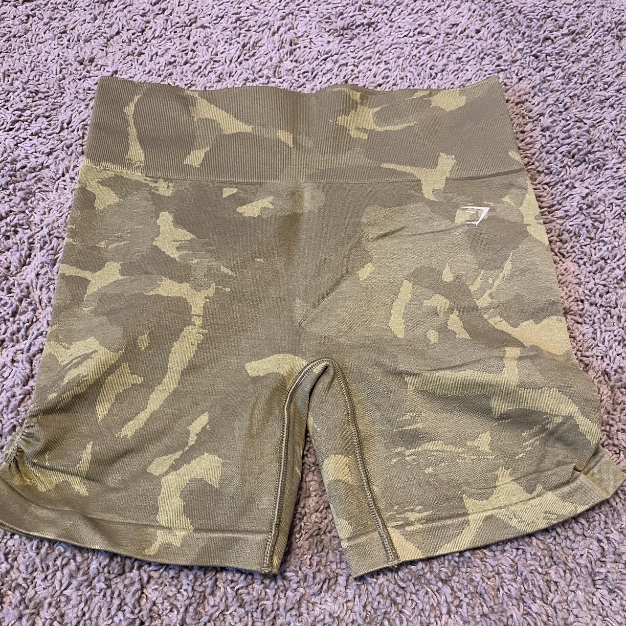 Green camo gym shark shorts Size: Large Make an... - Depop