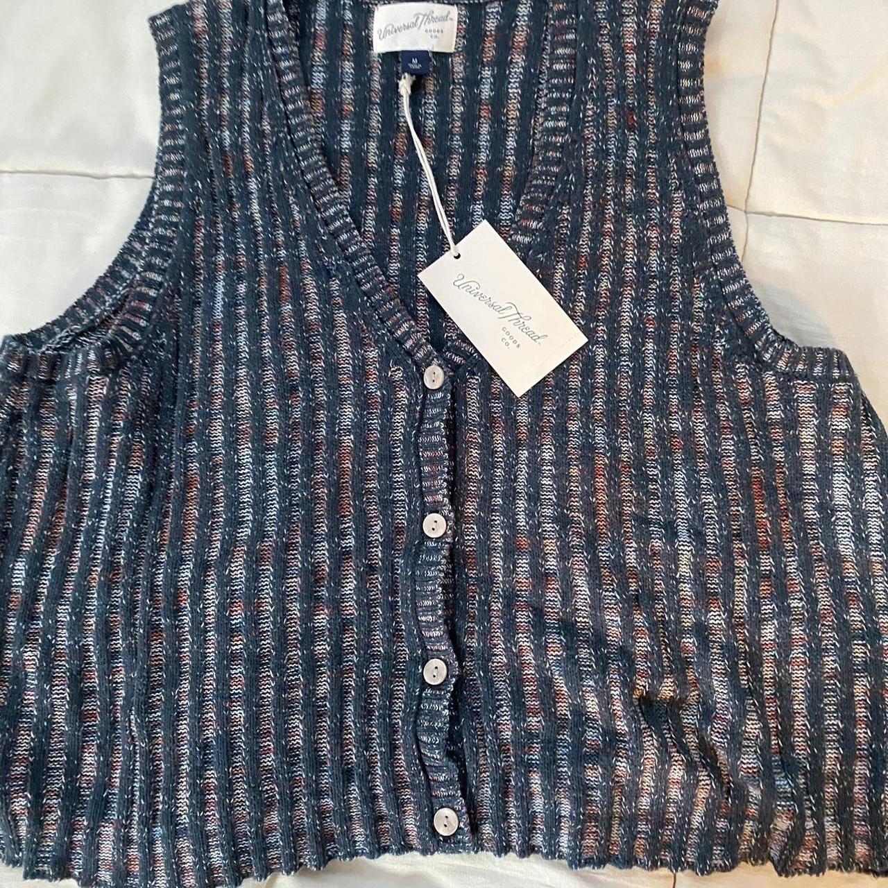 Universal threads sweater vest Brand new Size M 🩵🩵🩵🩵 - Depop