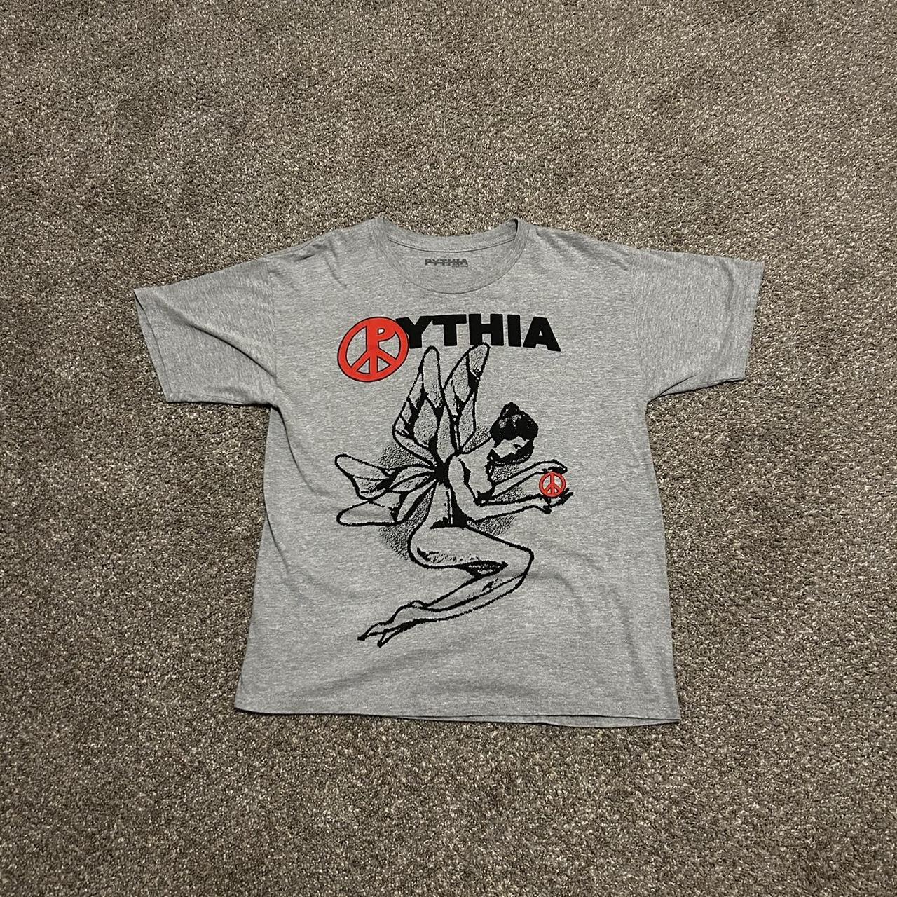 Pythia T-Shirt Size - L FREE SHIPPING - Depop