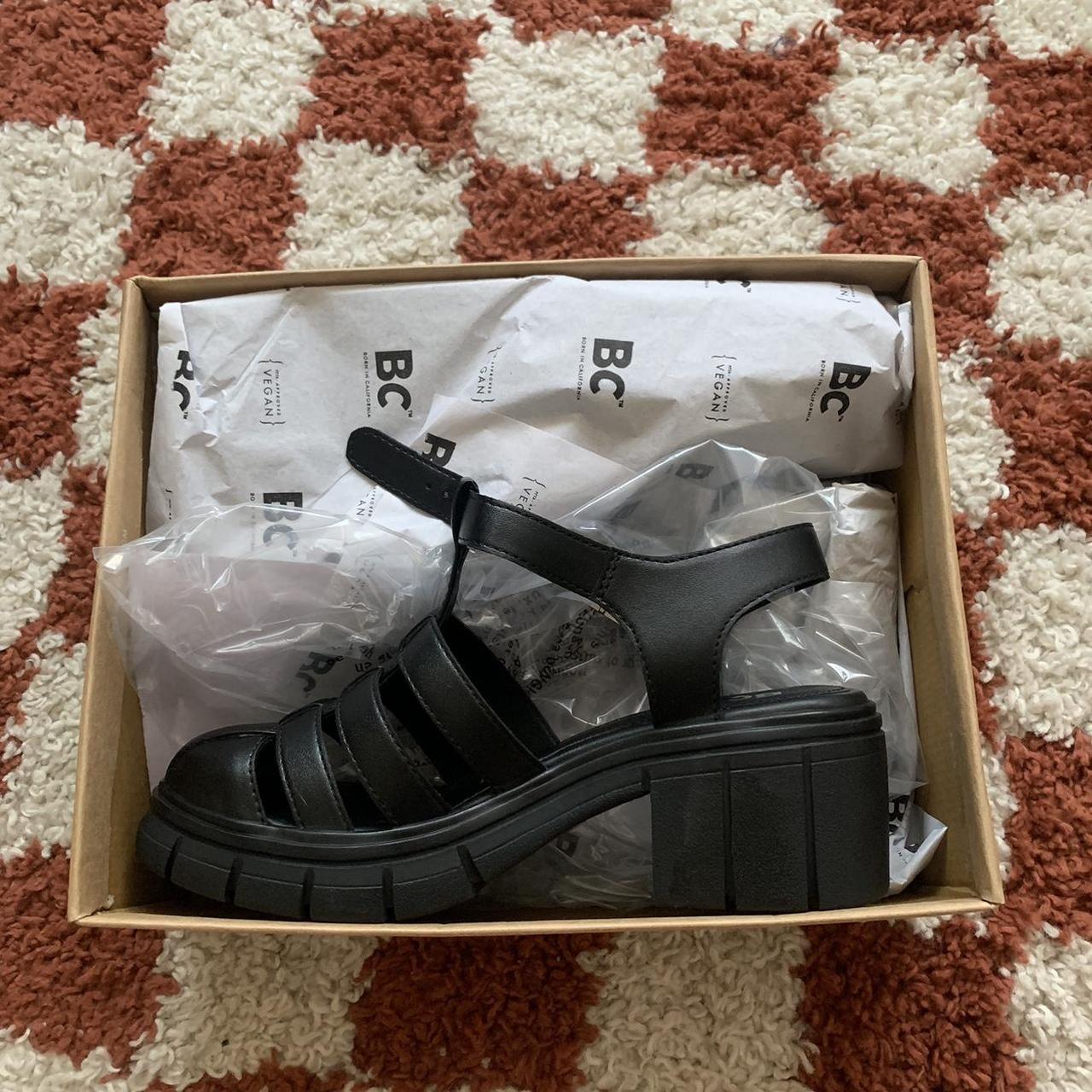 BC Footwear Women's Black Sandals | Depop