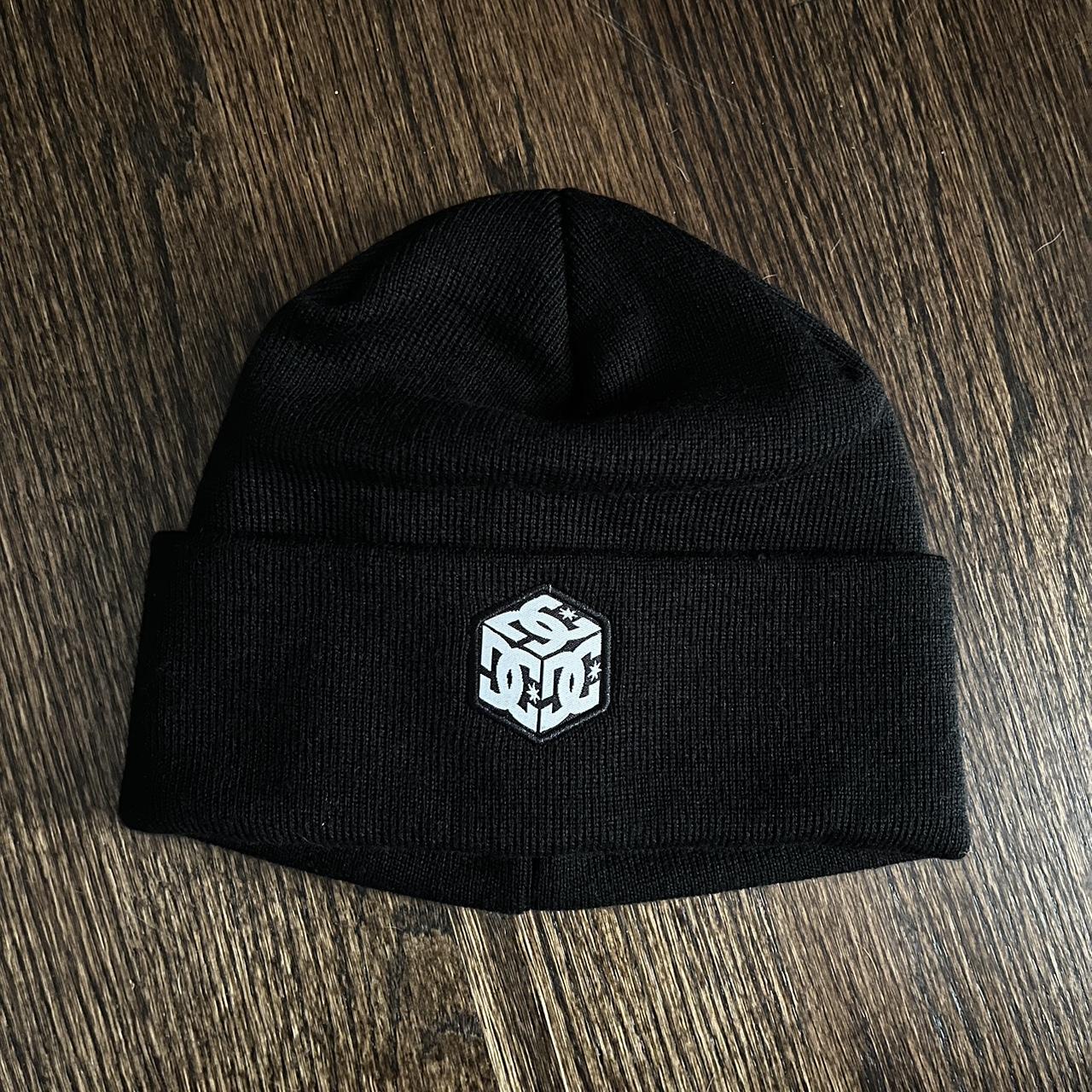 Dc beanie No holes or tears - Depop