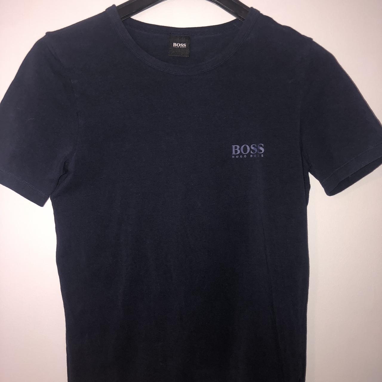 Navy Hugo Boss T-shirt - Depop