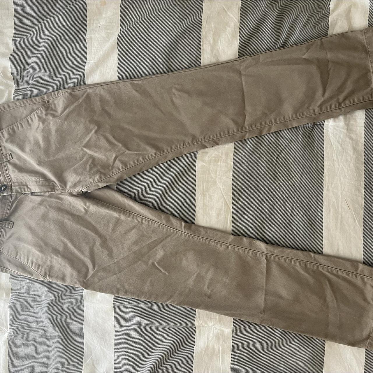 Beige khaki Volcom pants - Depop