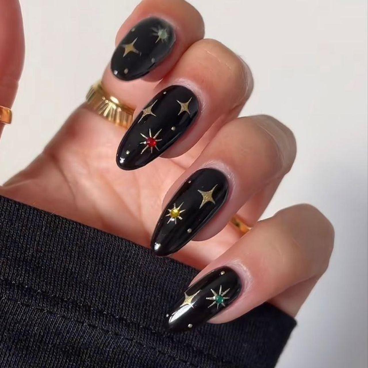 GOTHIC/VAMPIRESS/WHIMSIGOTH NAIL PAINTING... - Depop