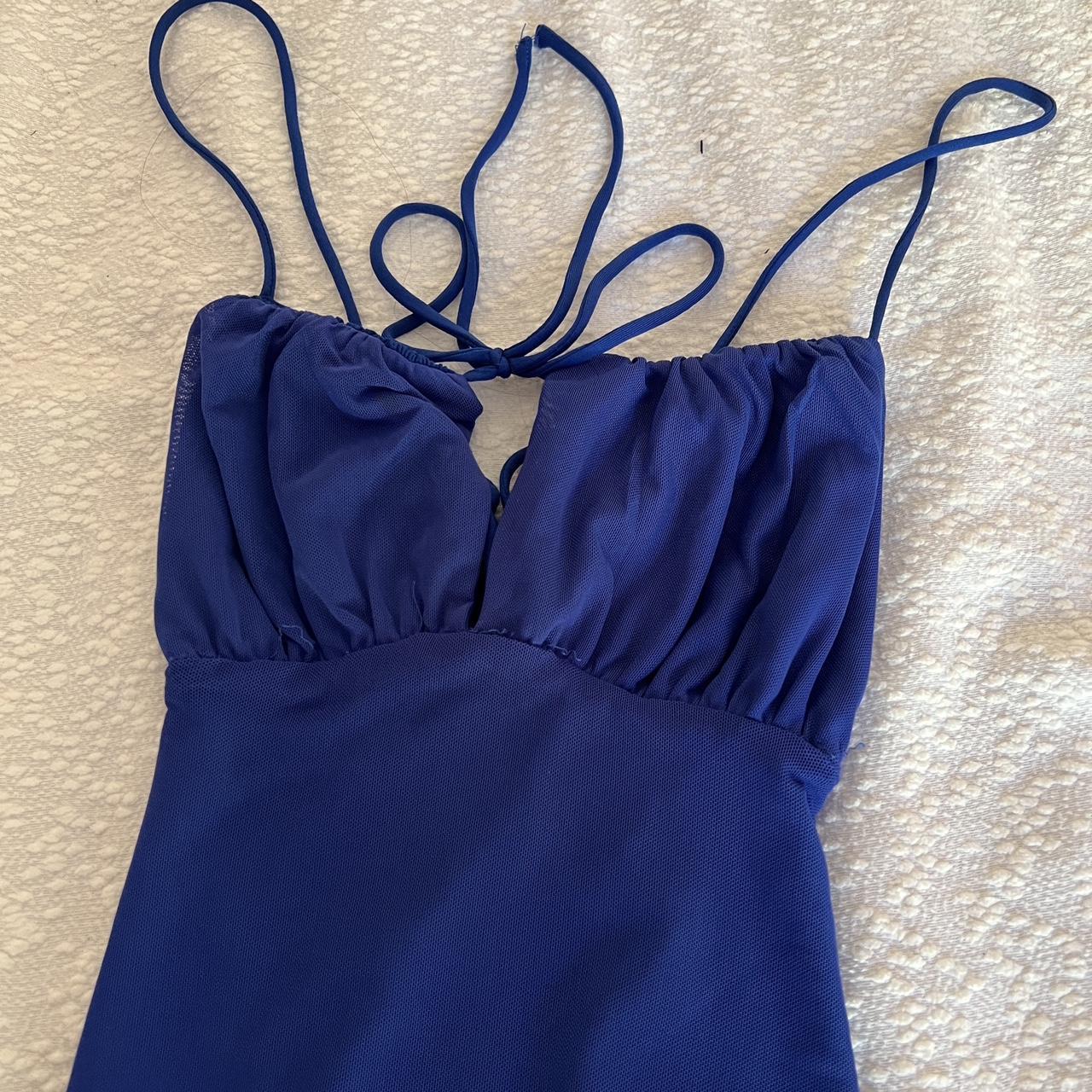 Stunning tight bodycon blue dress! Super flatter... | Depop