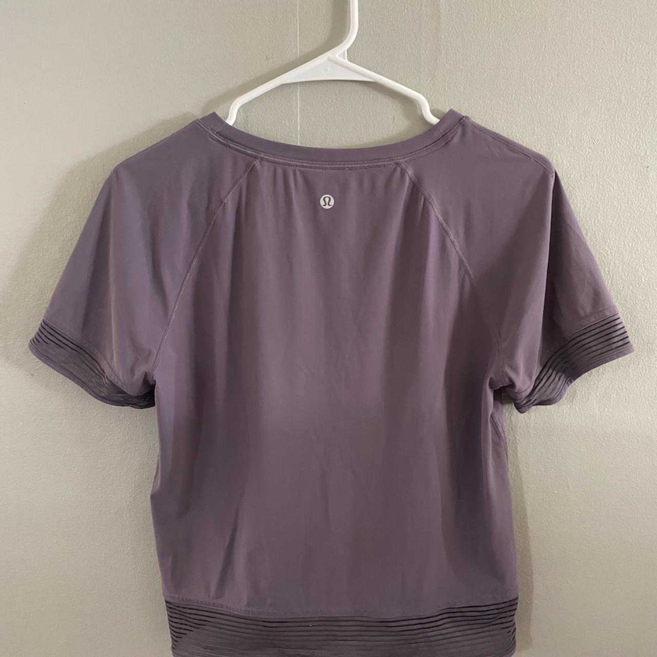 Lululemon Women's Purple T-shirt | Depop
