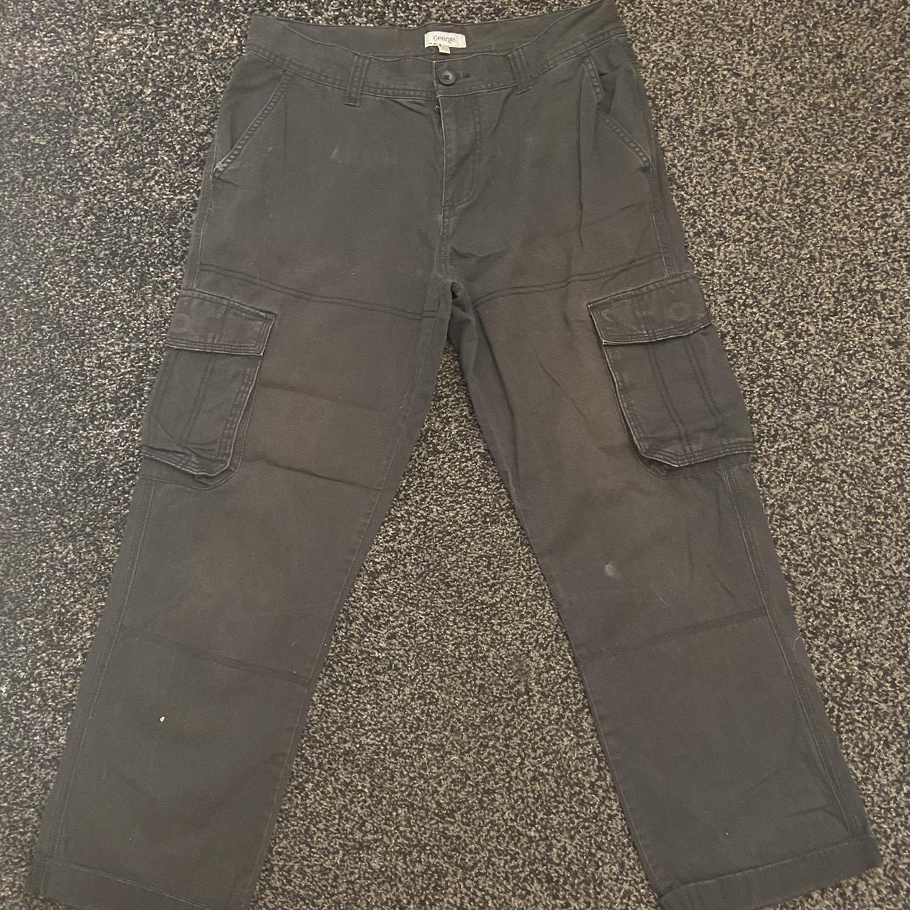 (Black) MN’s George Cargo Pants - Depop