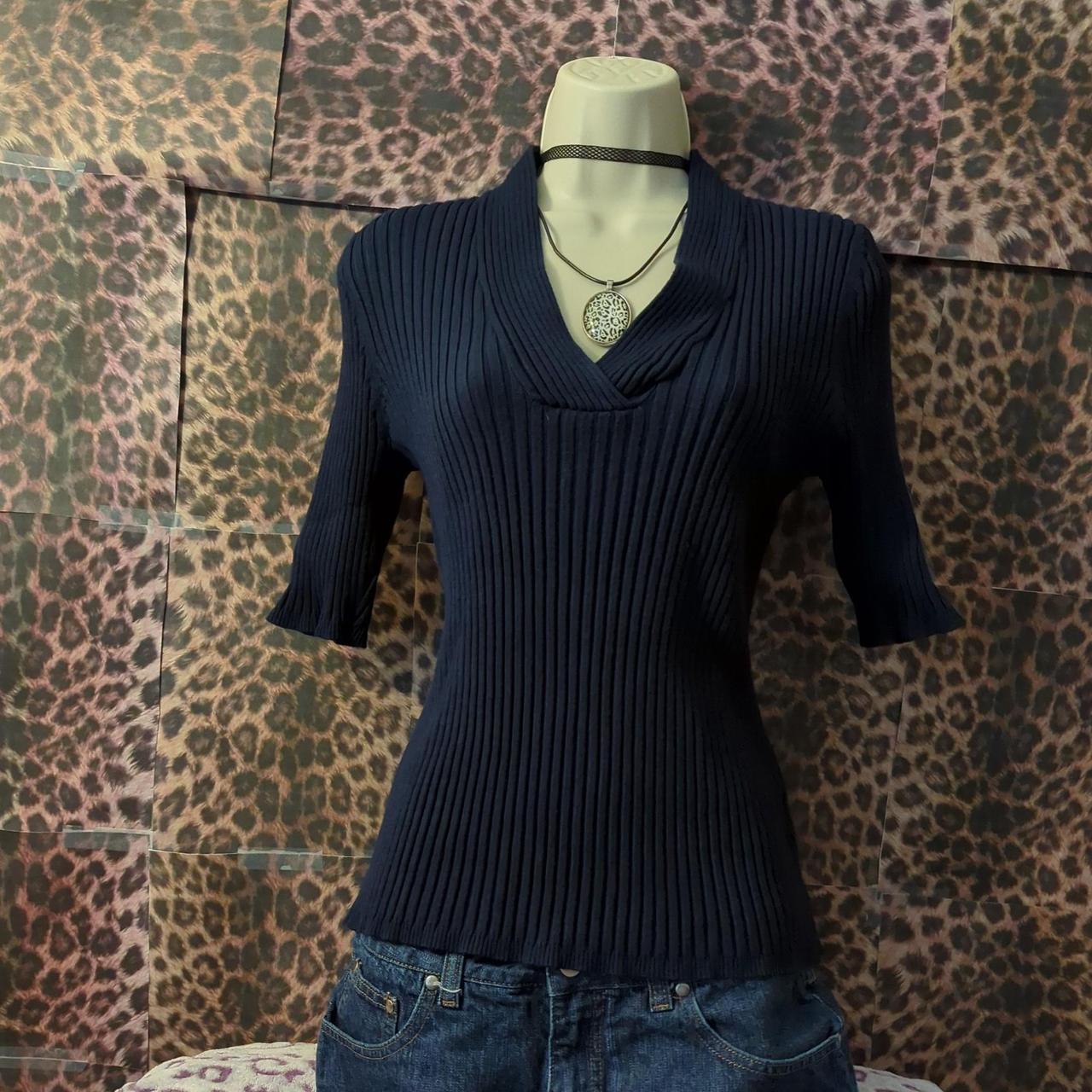 Women's form fitted V-Neck Sweater Brand: ... | Depop