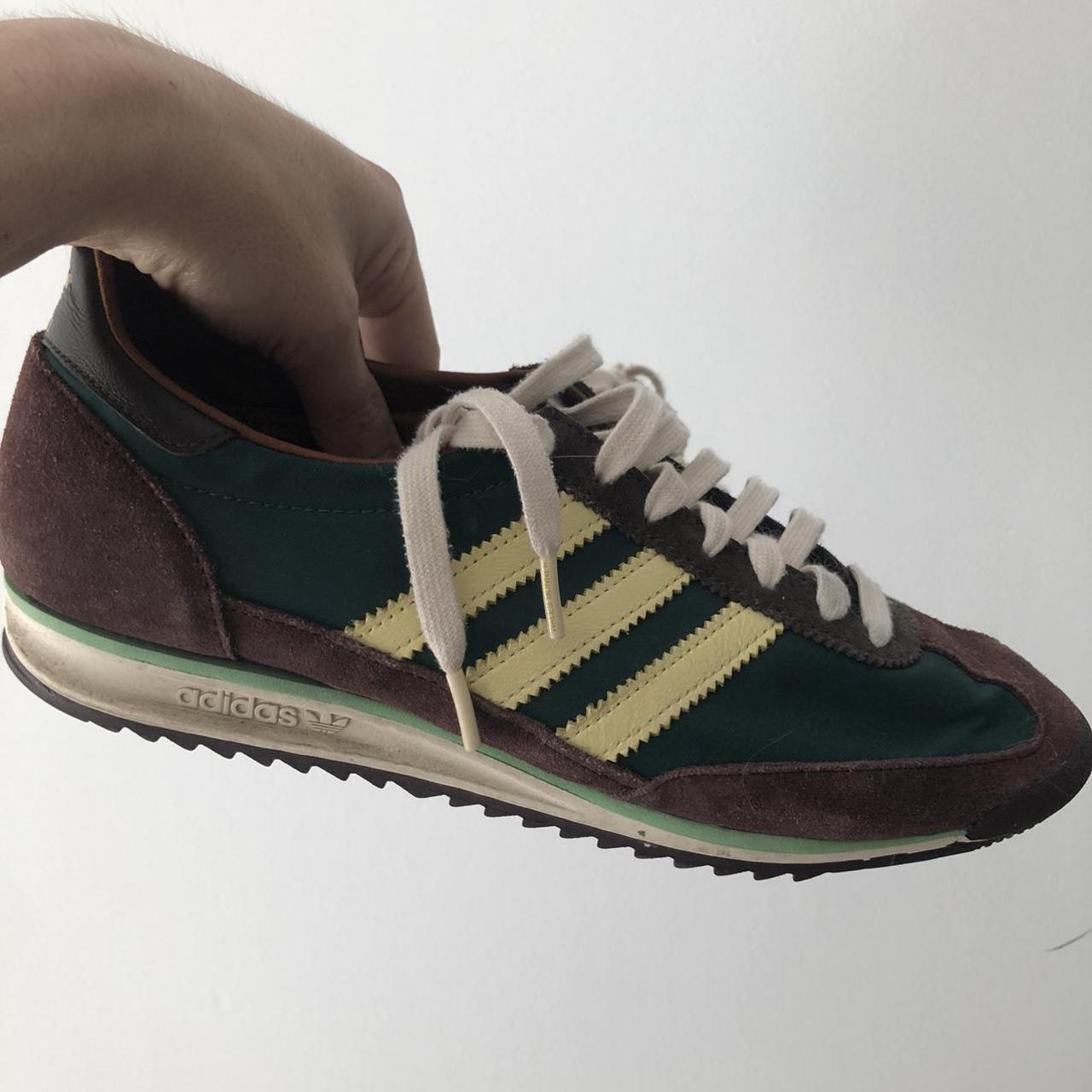Adidas Sl72 Proper good take on a vintage classic... - Depop