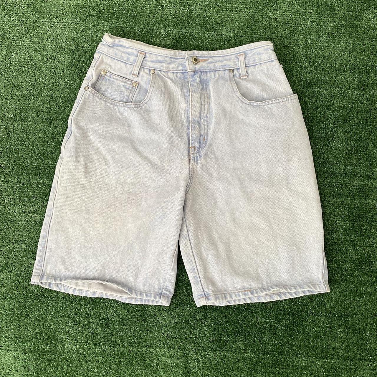Sick Union Bay Light wash jorts. Size tag is faded... - Depop