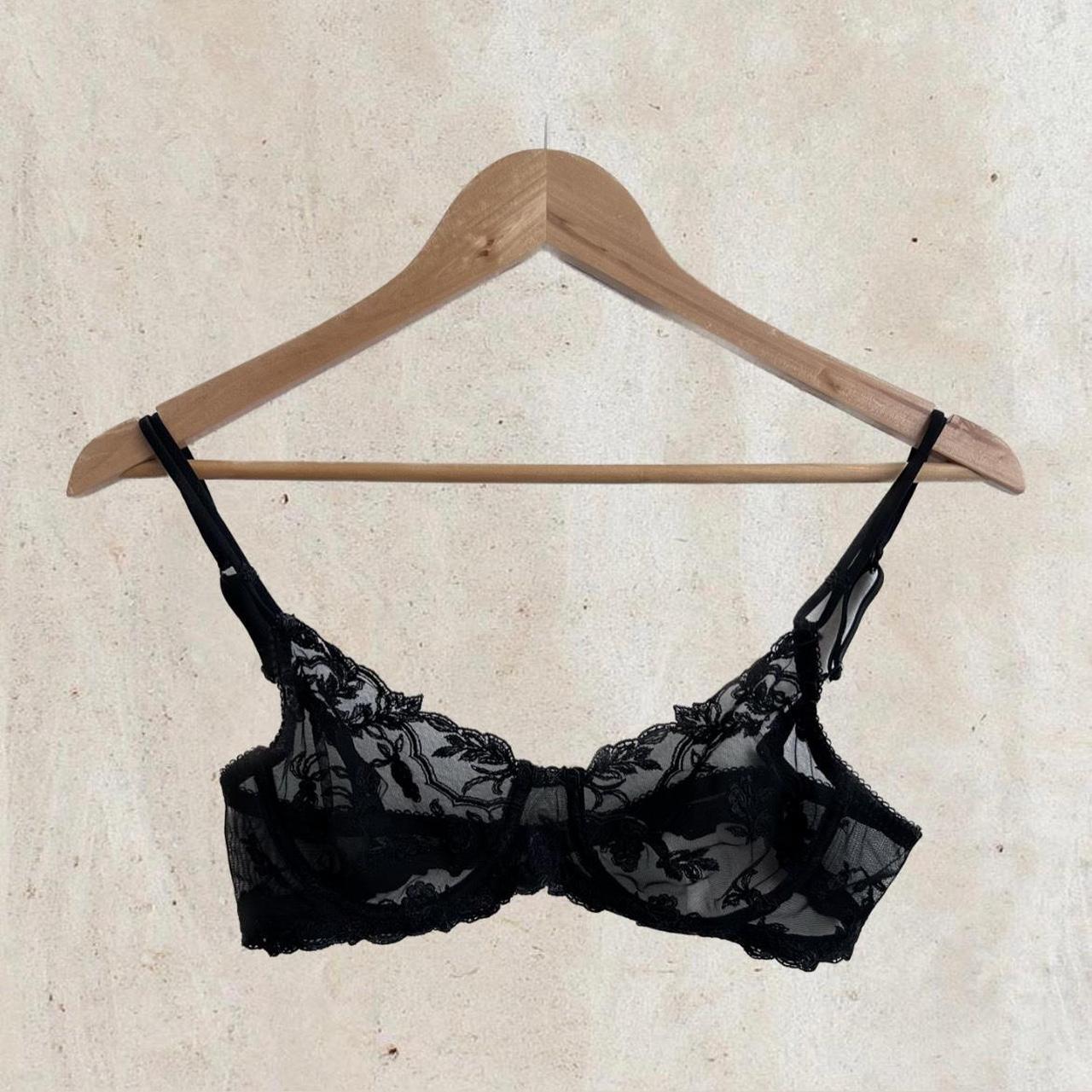 La Perla Lace Bra •normal wear/no noticeable flaws... - Depop