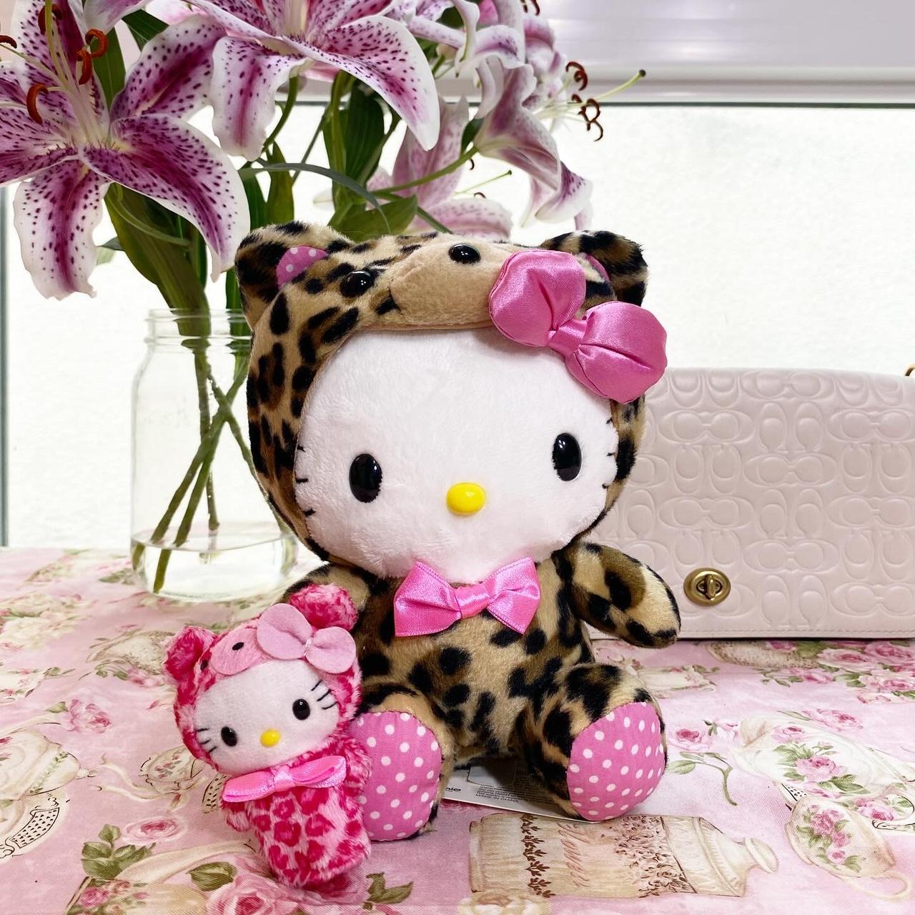 Cheetah Hello Kitty and Finger Puppet Cheetah Kitty... | Depop