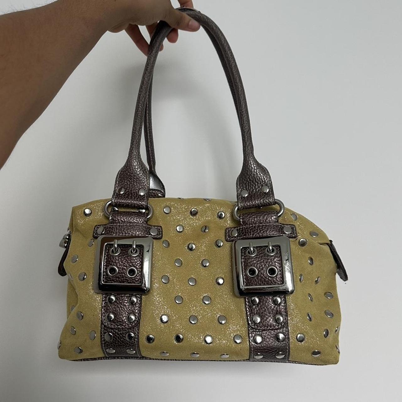 Color is a bit more vibrant than pictured. Yellow... - Depop