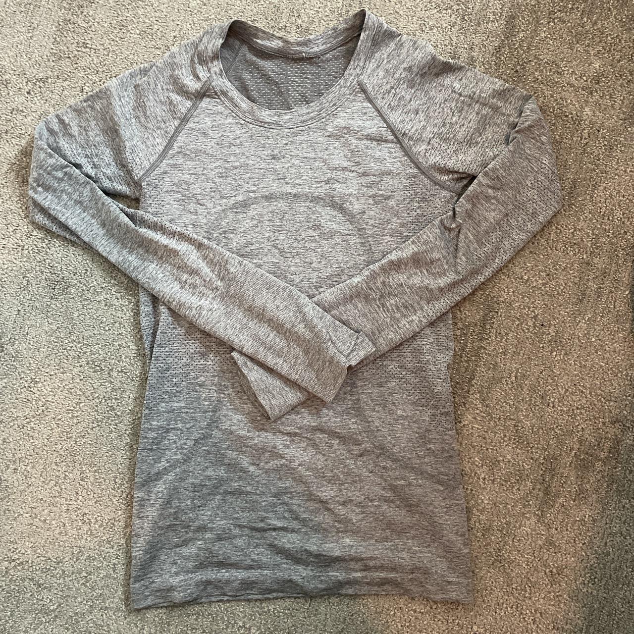 Grey Lululemon swiftly long sleeve size 4 - Depop