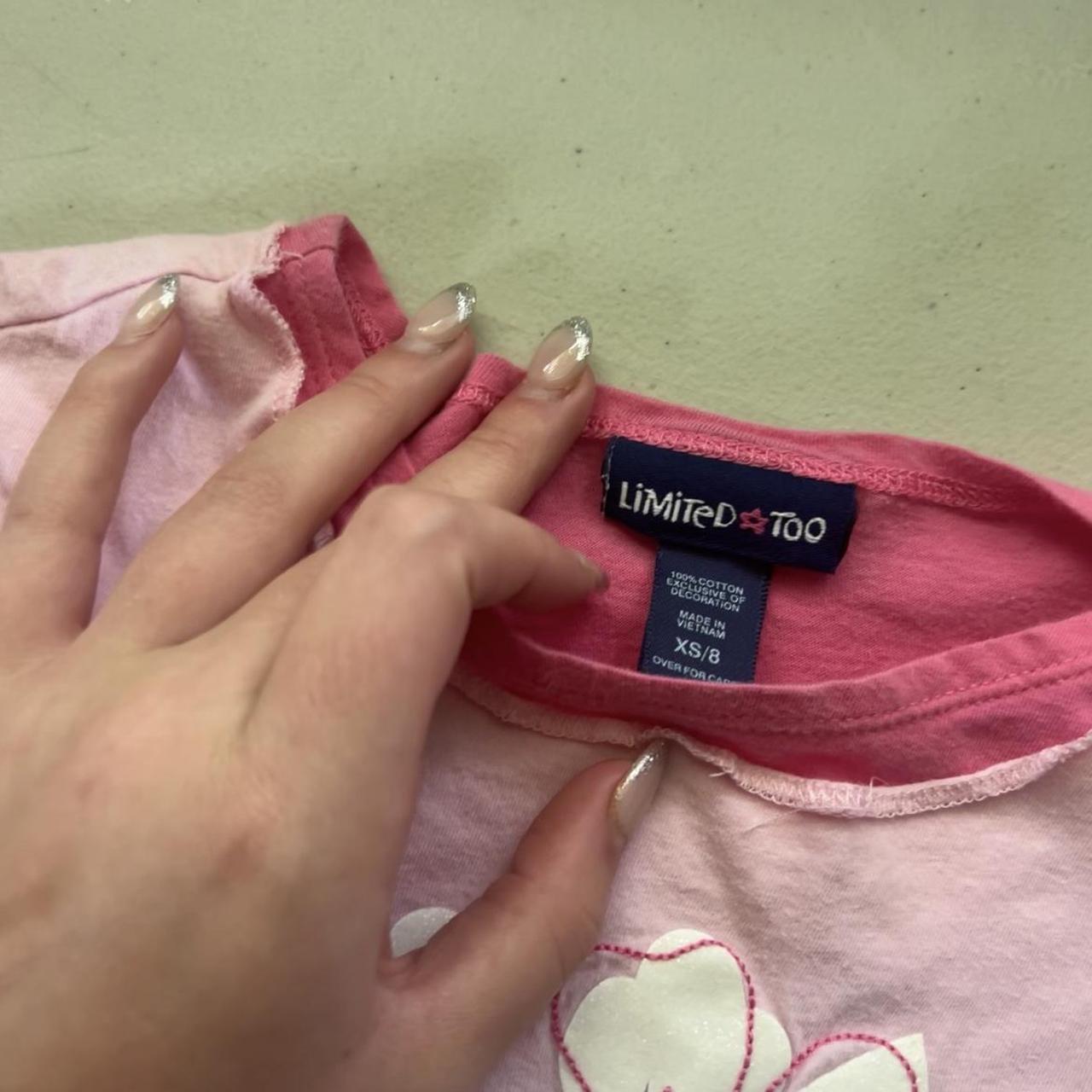 Y2k Limited too Pink hibiscus baby tee fits like... - Depop