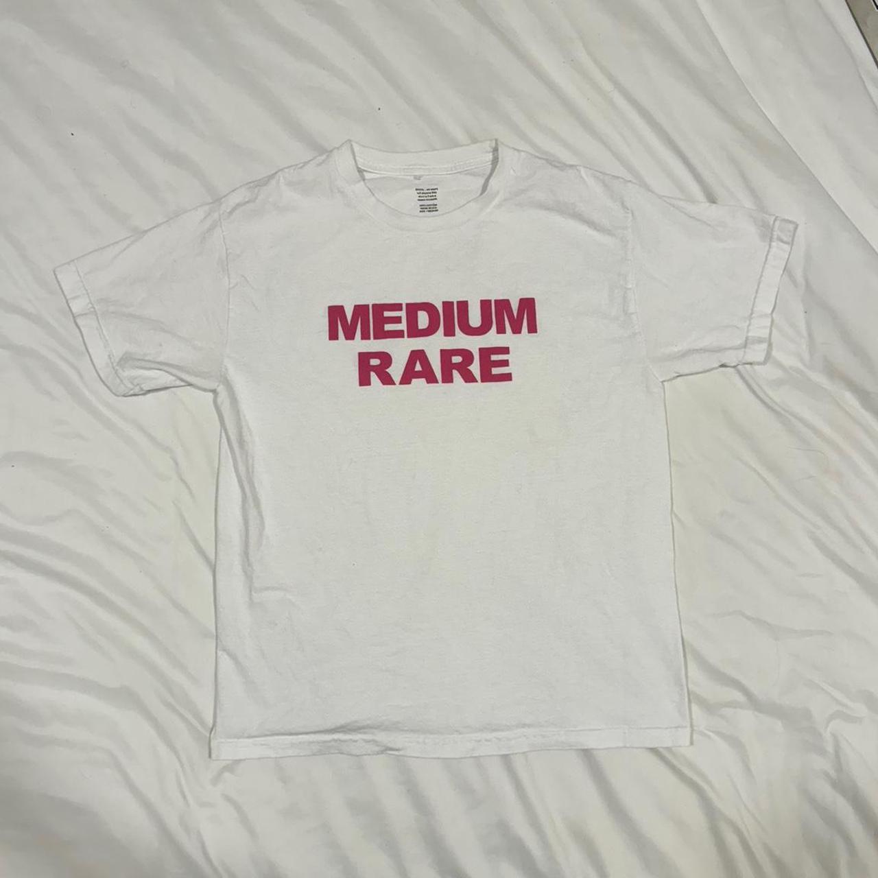 Medium rare vintage tee - Depop
