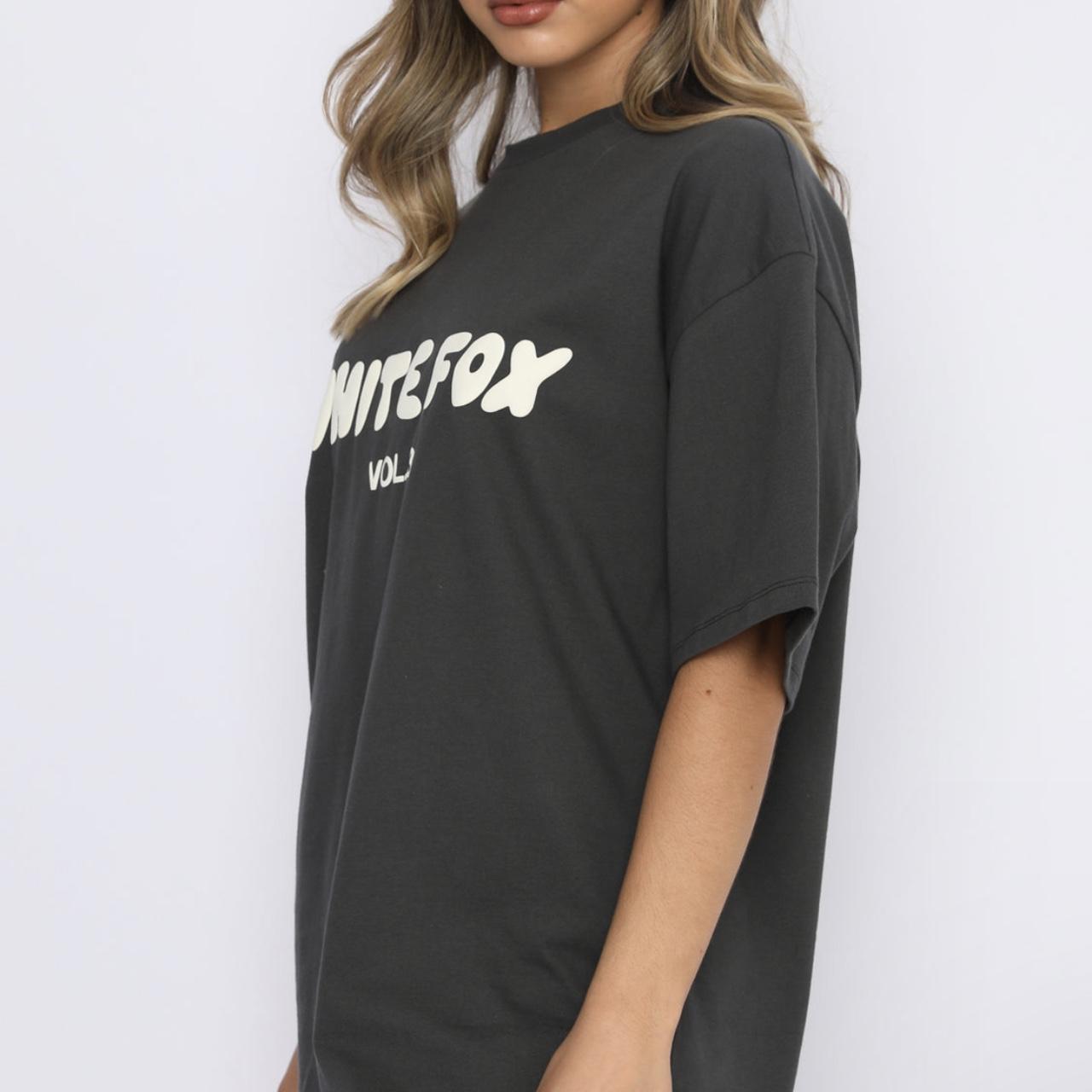 White Fox Offstage Oversized Tee Shadow Barely worn... - Depop