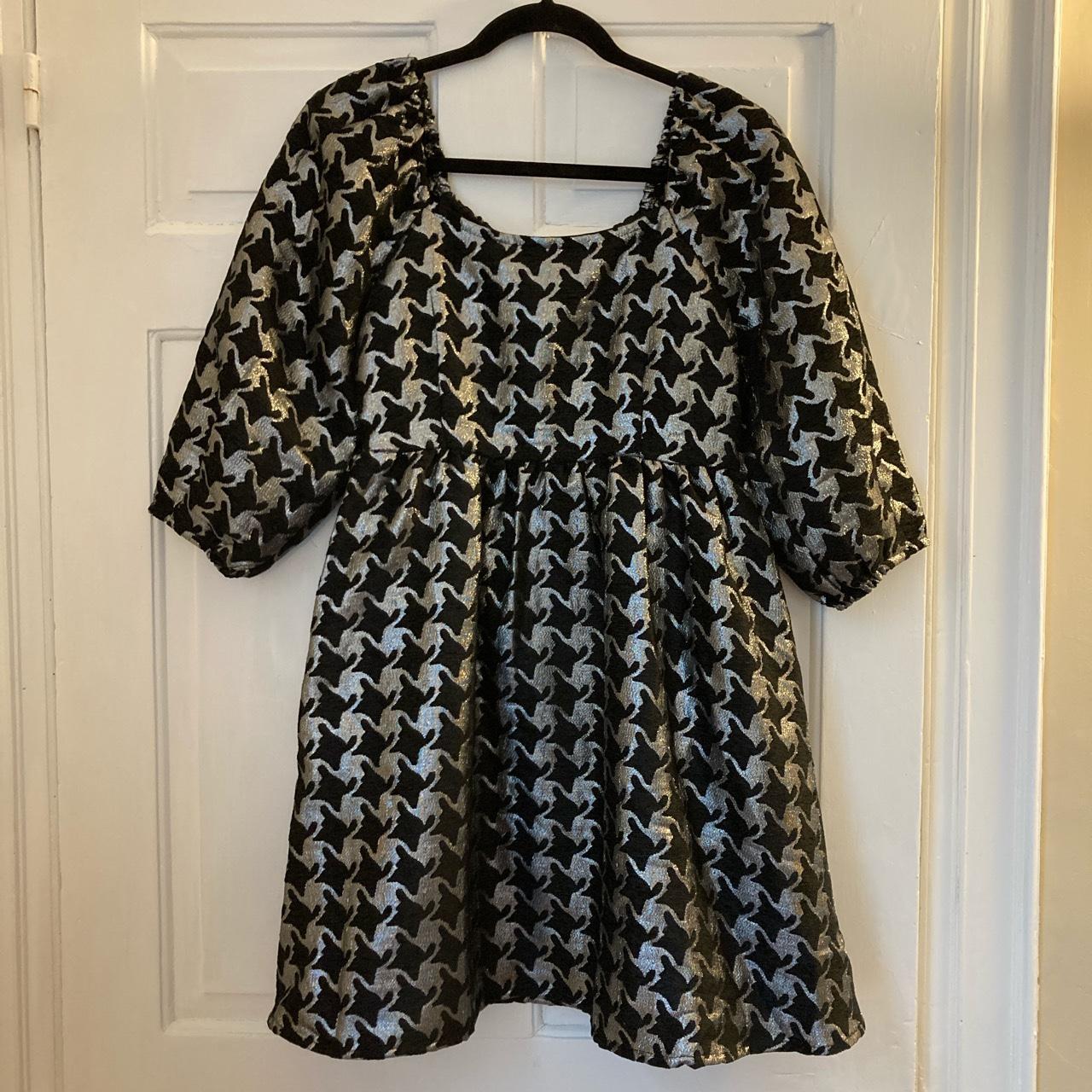 Moon River Women's Black and Silver Dress | Depop