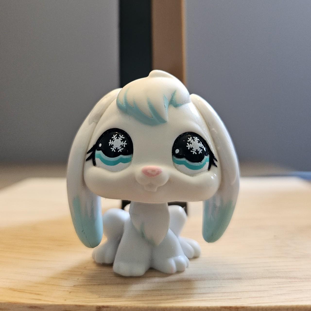 Littlest pet shop snow bunny #littlestpetshop #lps... - Depop