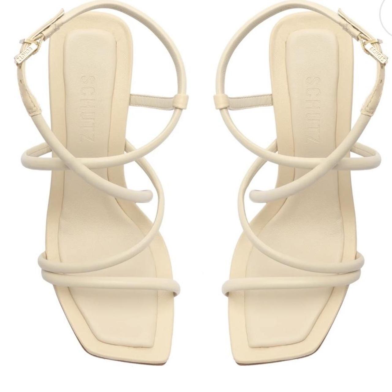 Schutz Women's Cream Courts | Depop