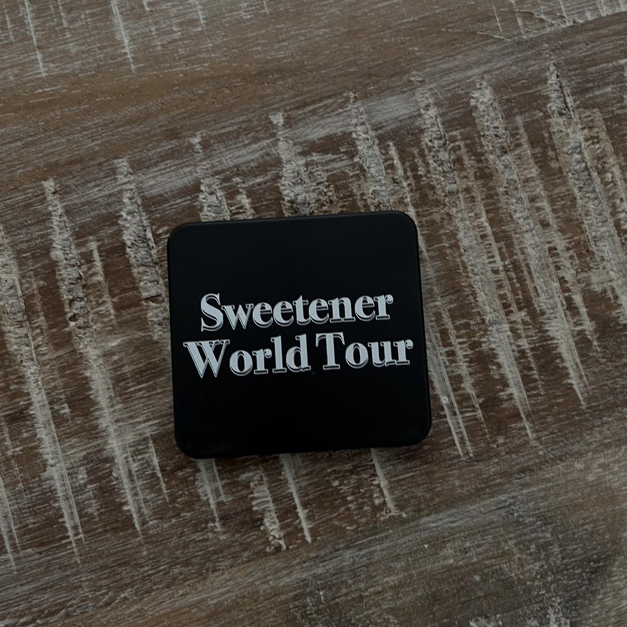 Sweetener world tour mirror make an offer! - Depop