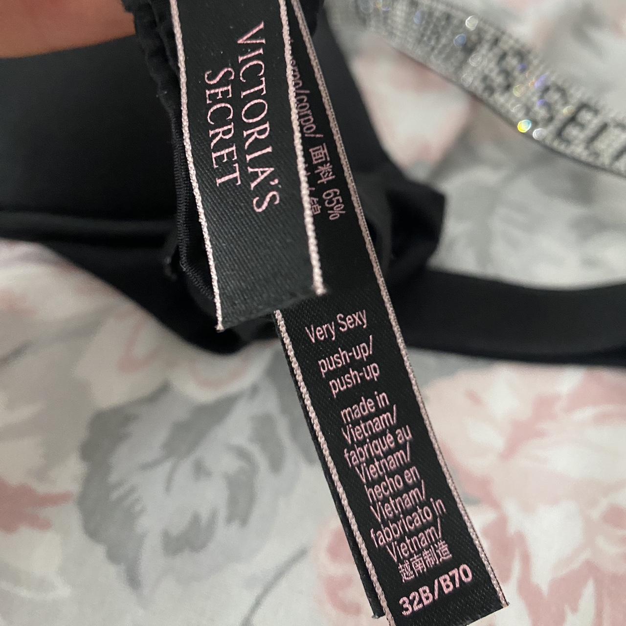 size 32b sparkly victoria secret black push up bra... - Depop