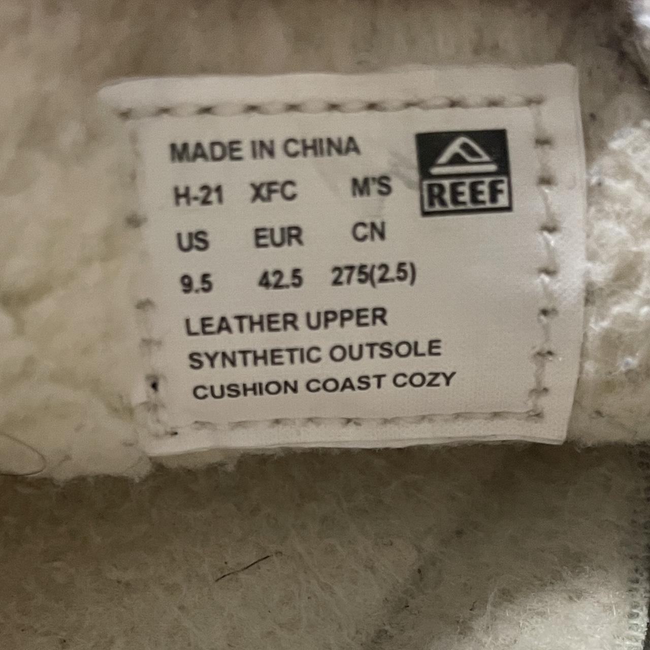 Reef men's black surf slippers Size 9.5 Lightly worn | Depop