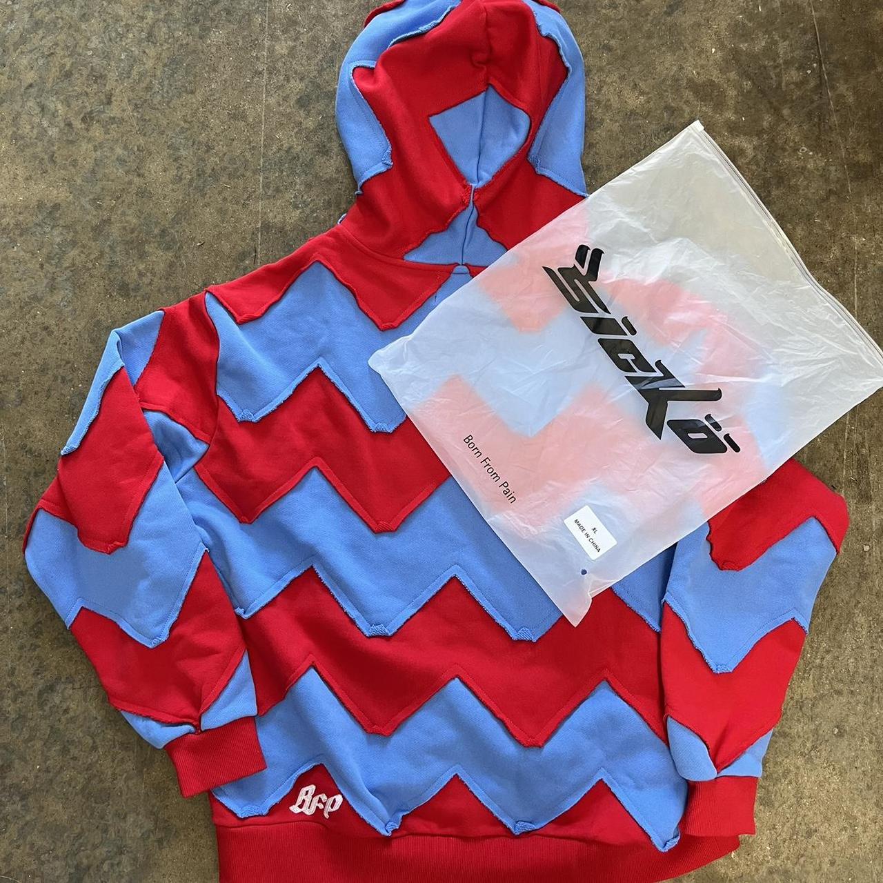 Cut and see zig zag hoodie size xl -brand new with... - Depop