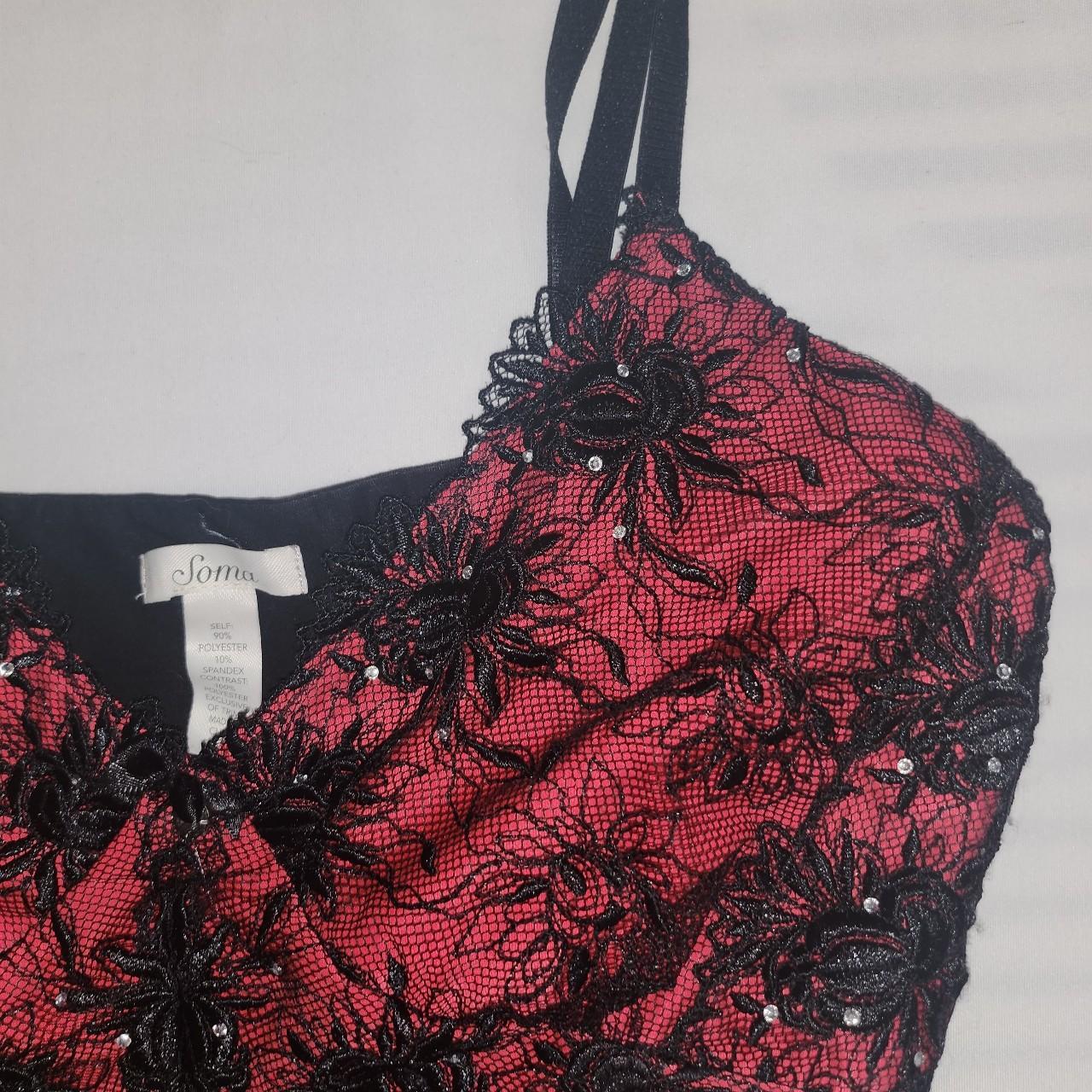 Soma Women's Black and Red Vest | Depop