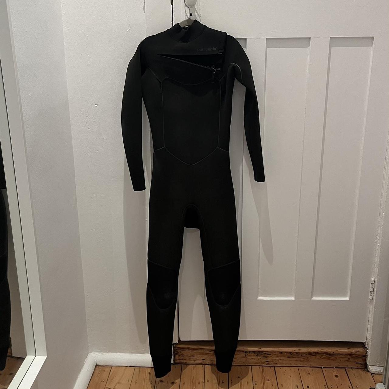 Black R2 3.5/3 wetsuit by Patagonia Size 6/XS (super... - Depop