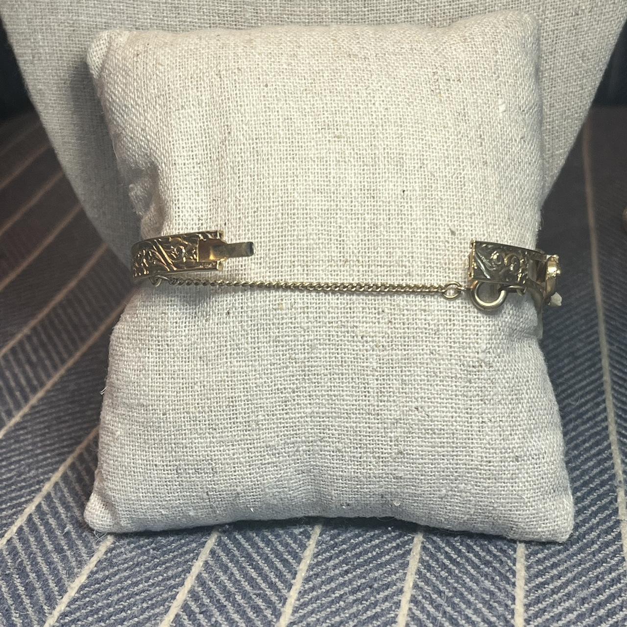 Yellow Gold Flower bracelet FREE... - Depop