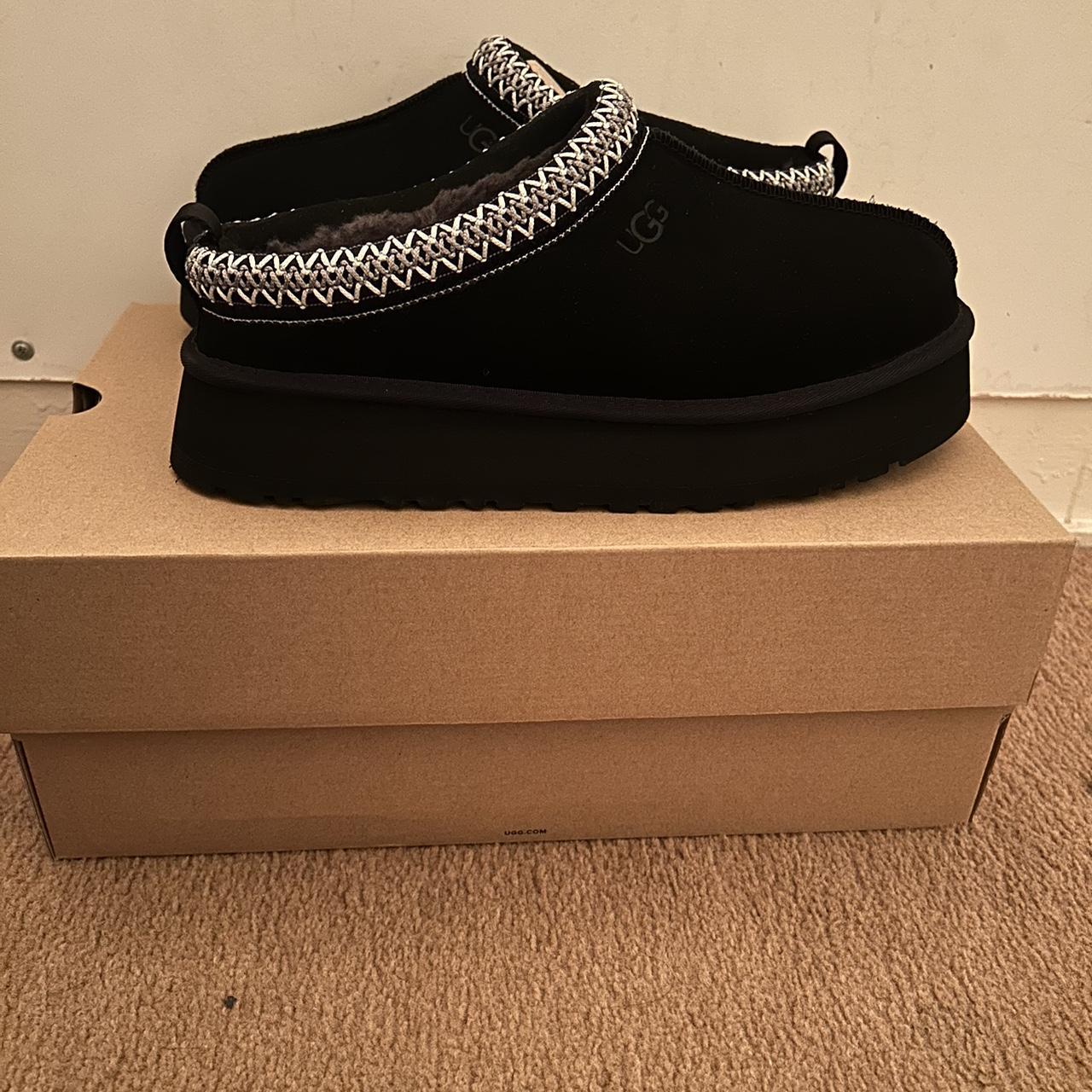 UGG TAZZ PLATFORM BLACK WOMENS SIZE 7 BRAND NEW - Depop