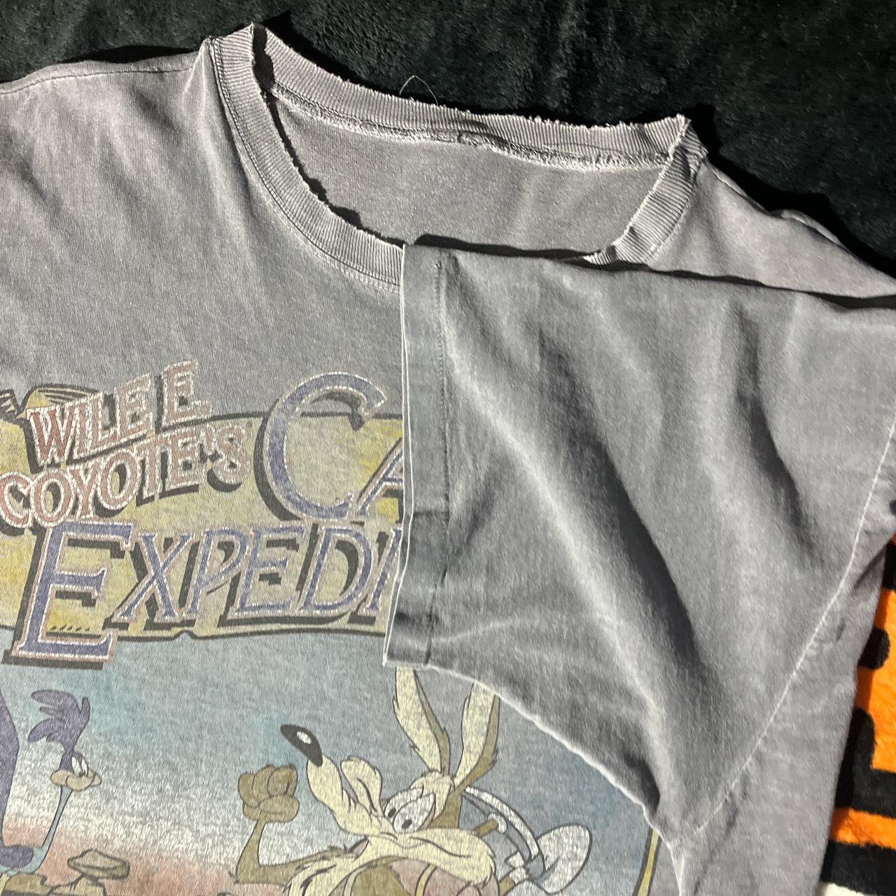 1996 wilee coyotes Single stitch & big graphic T2B:... - Depop