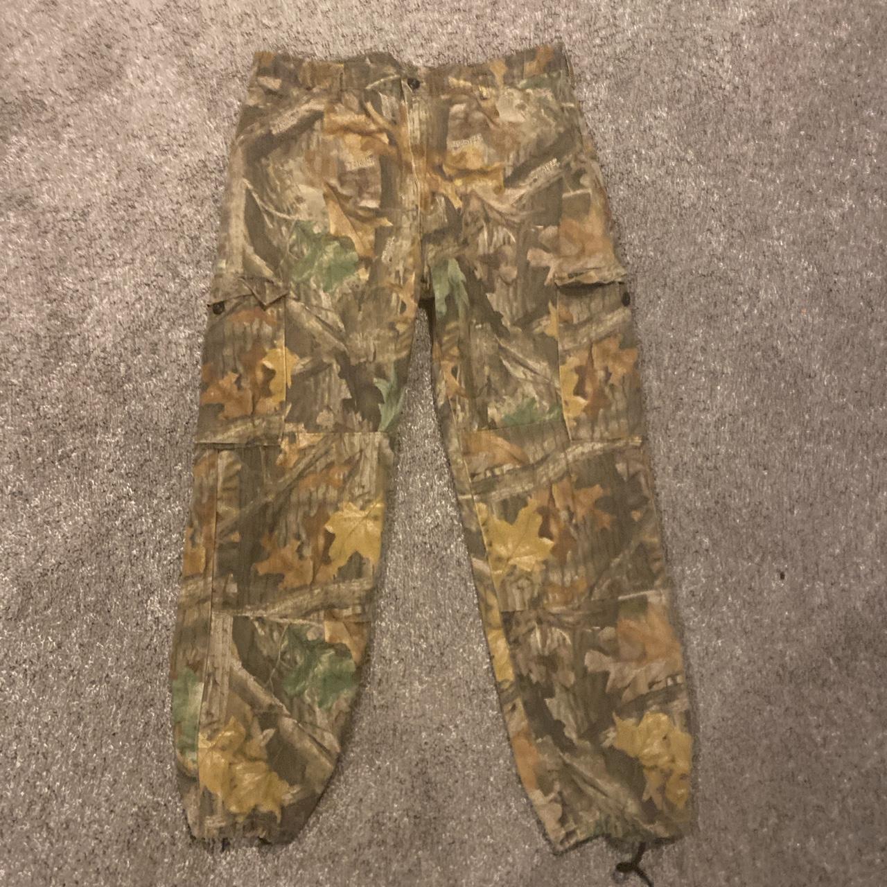 Camo tree cargo pants 40x38 - Depop