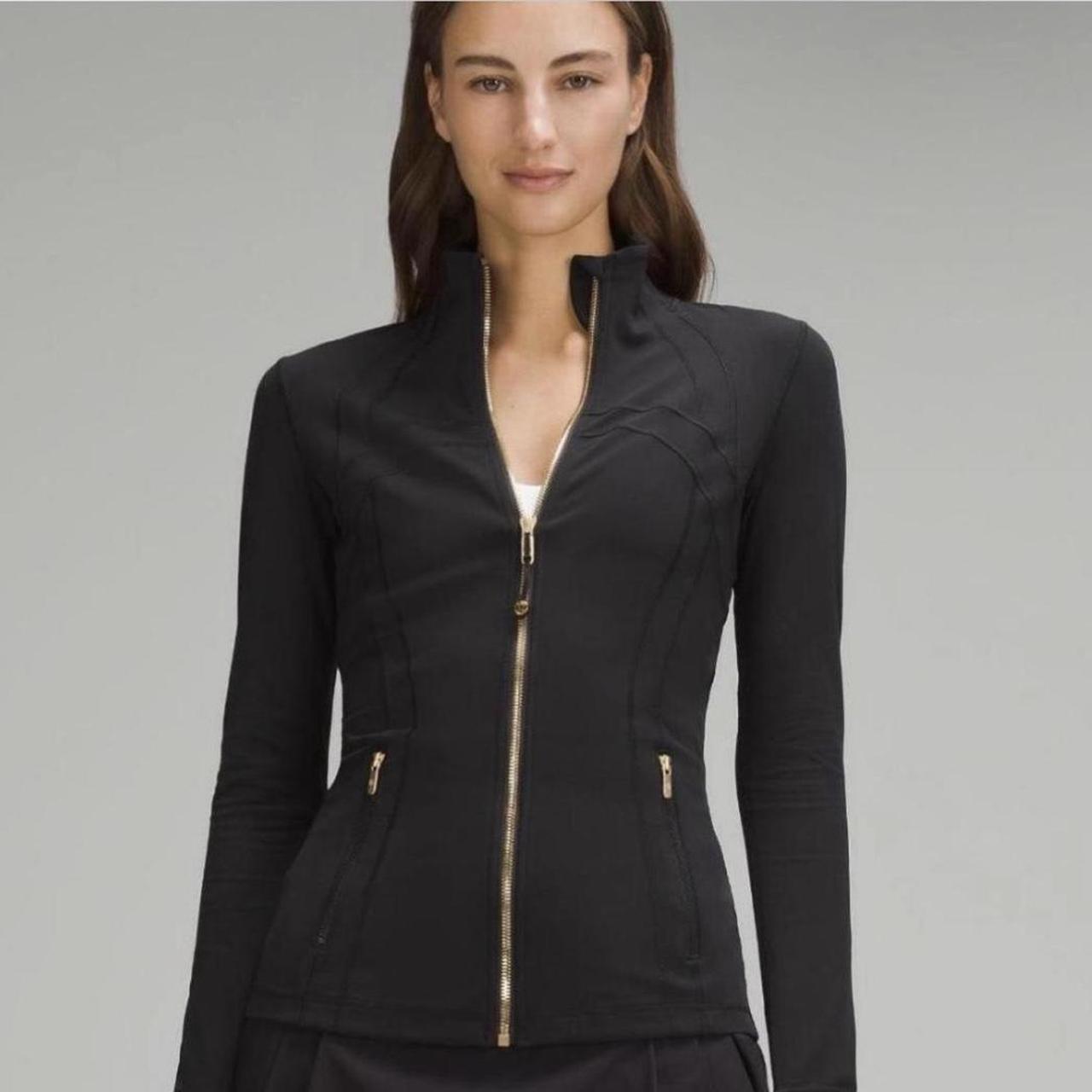 Lululemon define jacket Black/ gold Like new size 6! - Depop